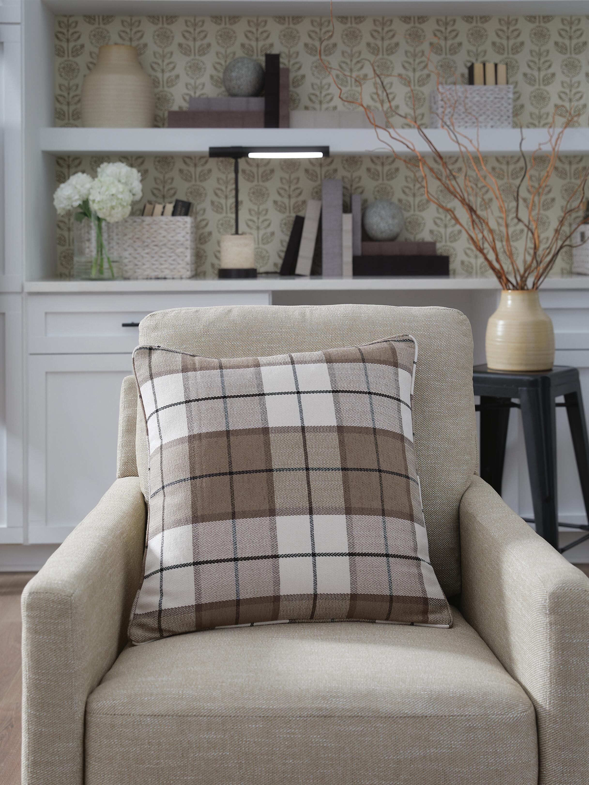 Click here for Godricton Pillow  Brown/Black/Cream prices