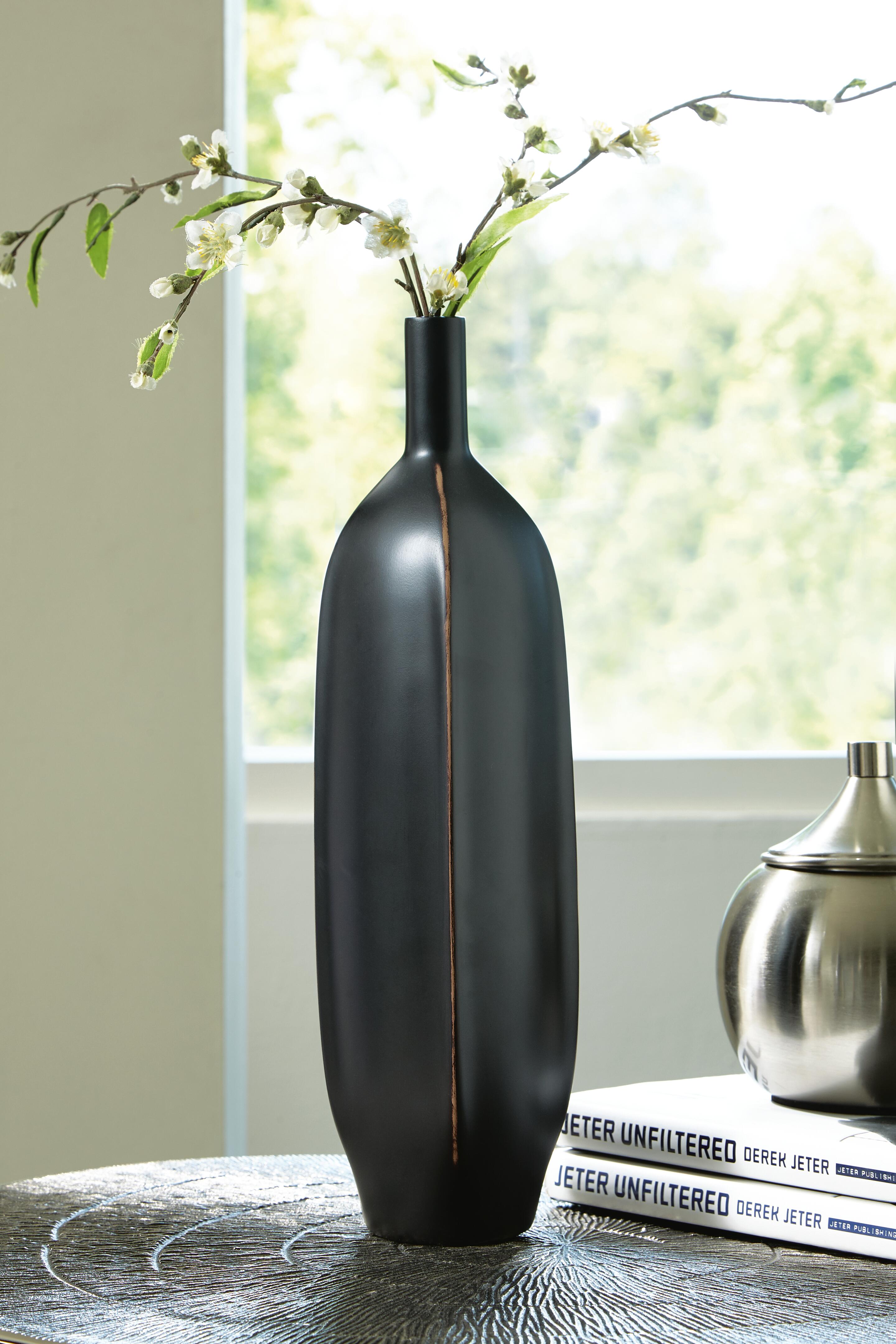 Click here for Rhaveney Large Vase  Black prices