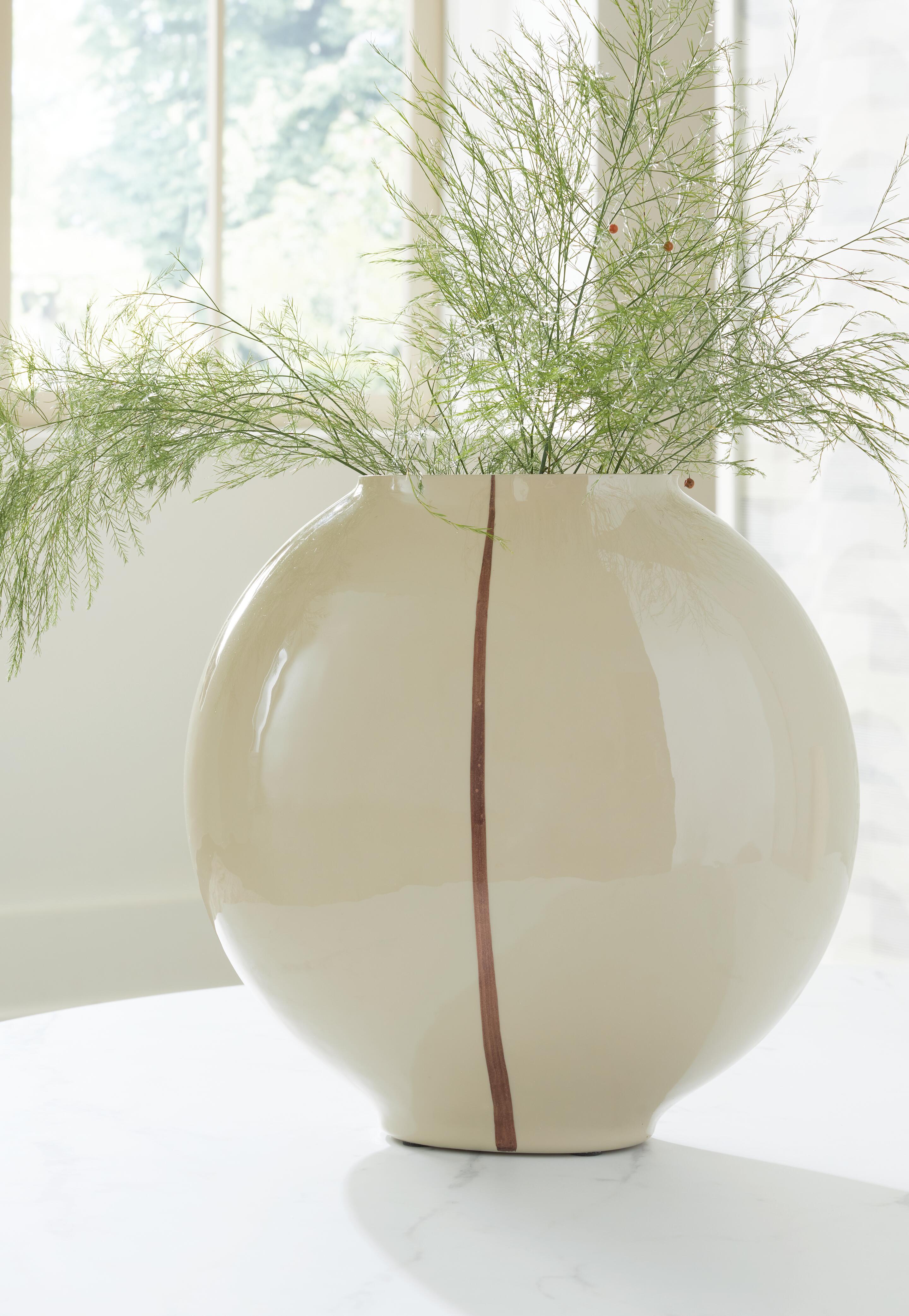 Click here for Sheabourne Vase  Cream prices