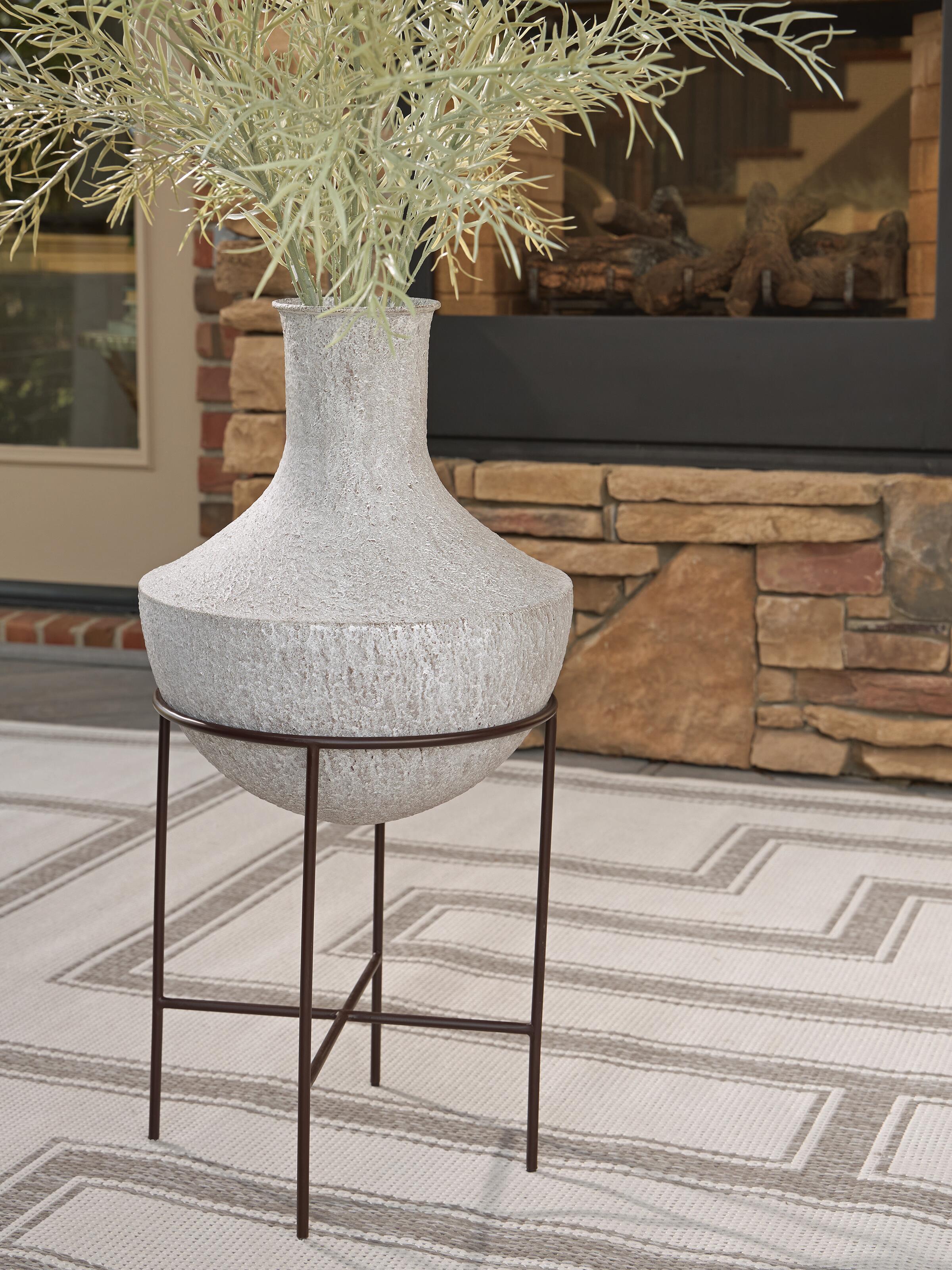 Click here for Estonbank Vase  Distressed Cream prices