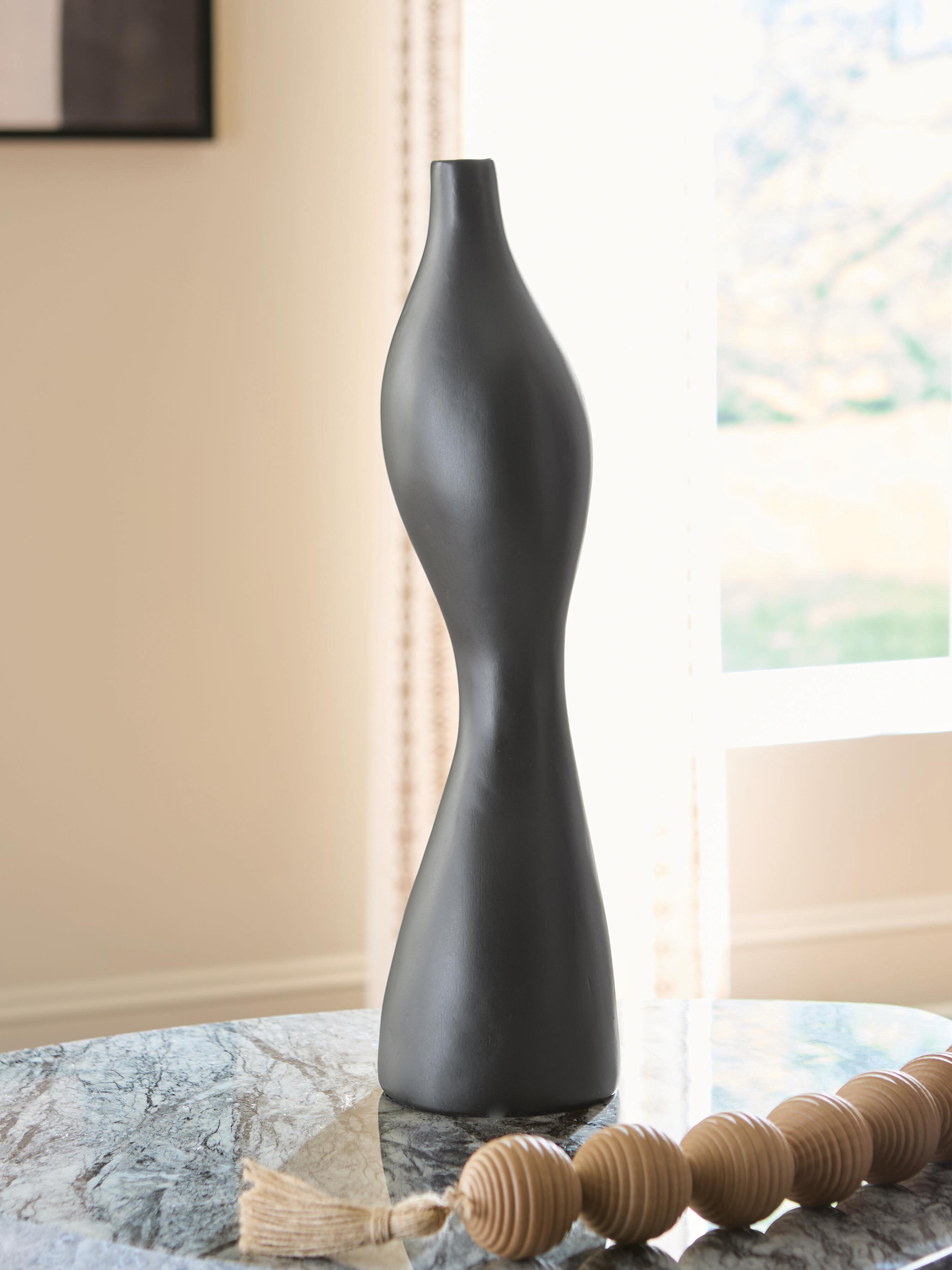 Click here for Judsen Vase  Black prices