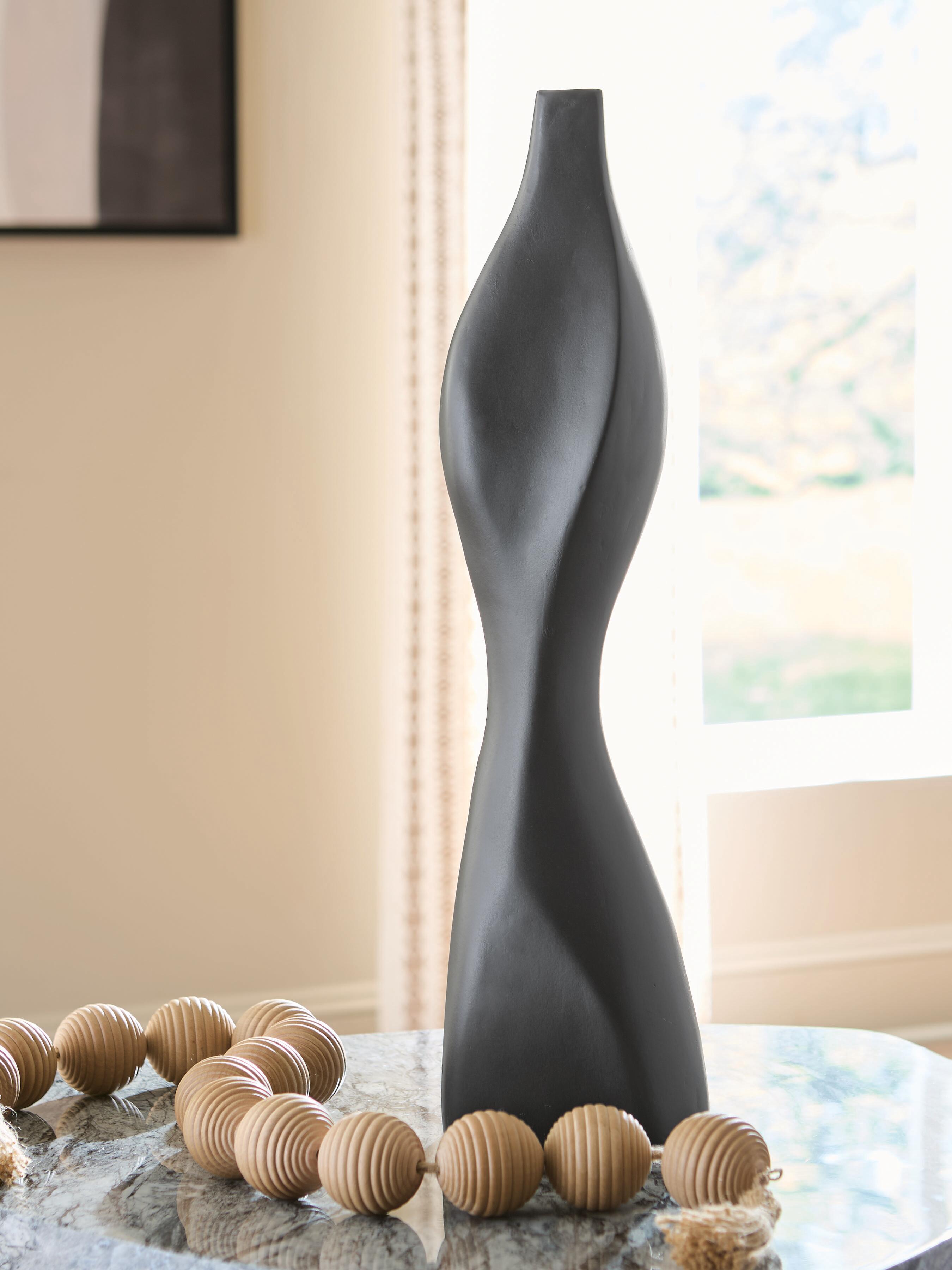 Click here for Judsen Vase  Black prices