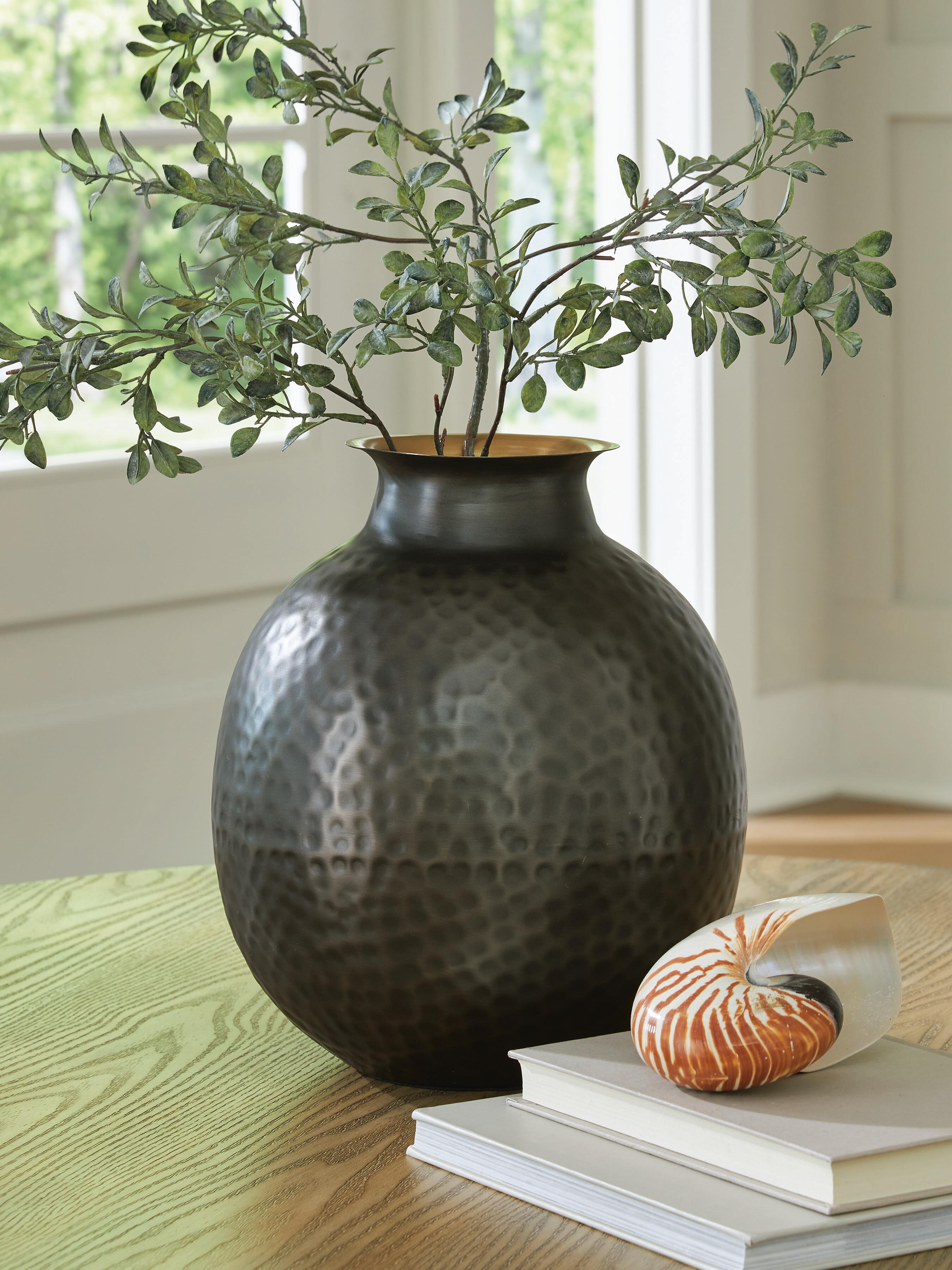 Click here for Woody Vase  Pewter/Gold Finish prices