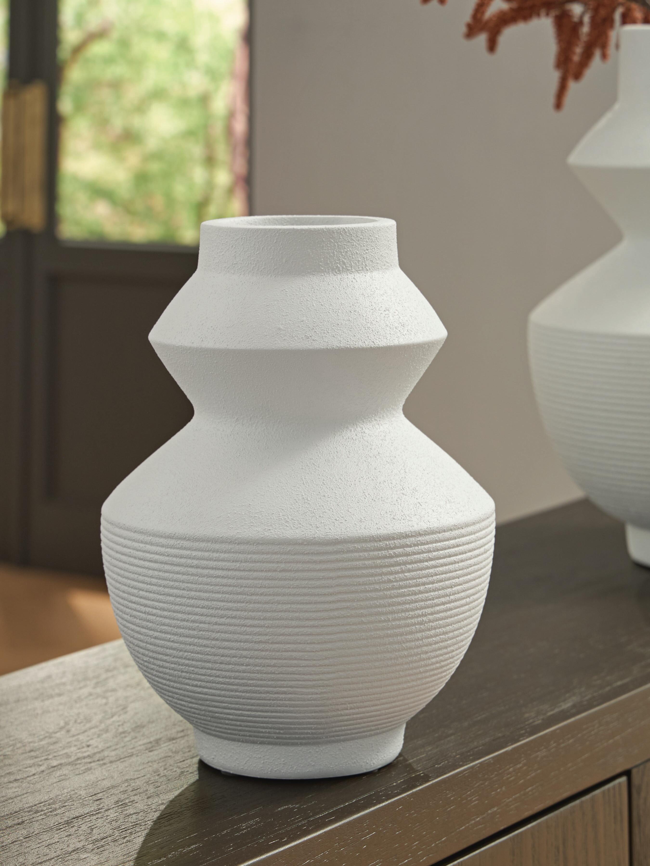 Click here for Naveen Vase  White prices