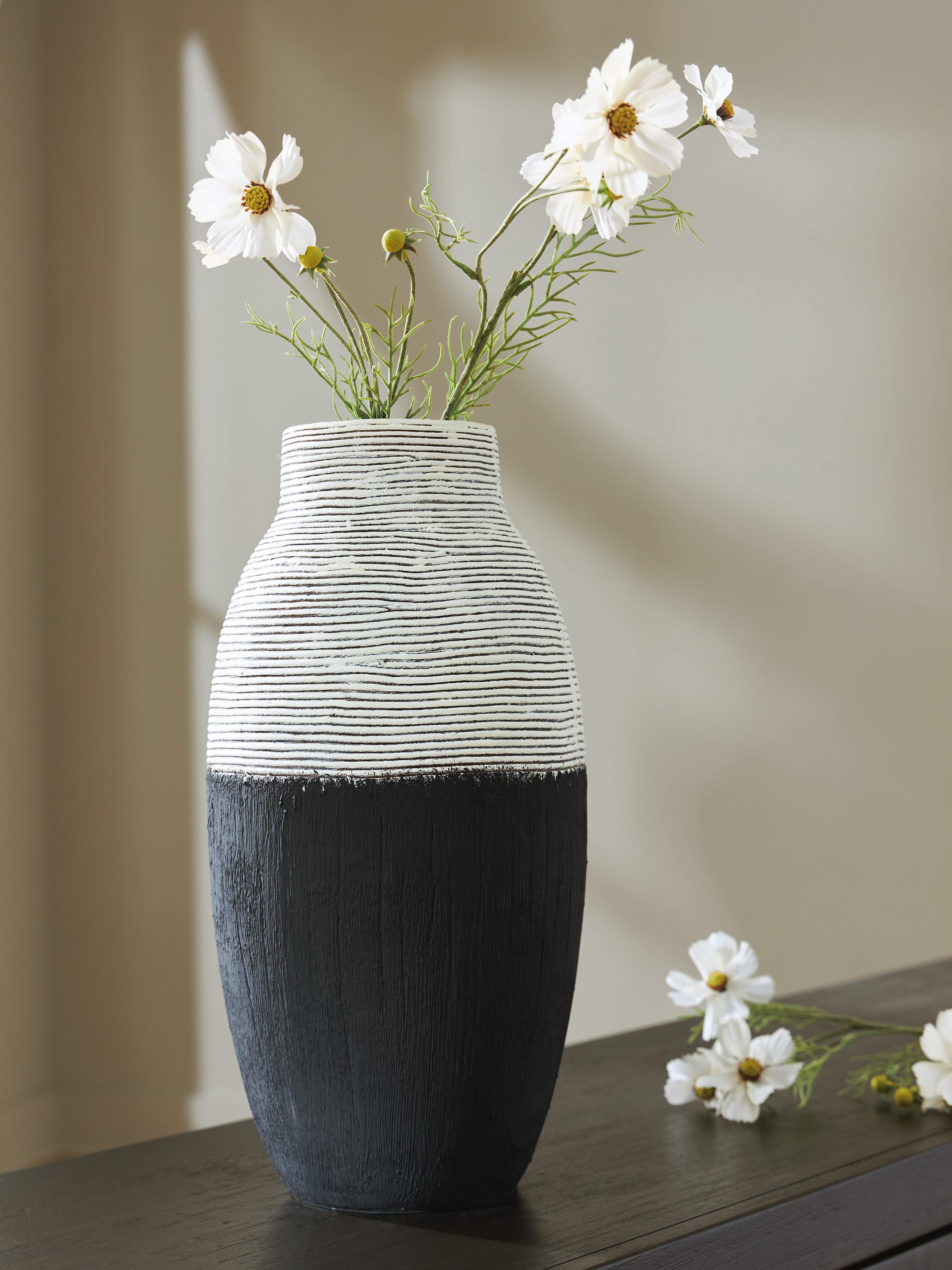 Click here for Girtha Vase  Antique White/Black prices