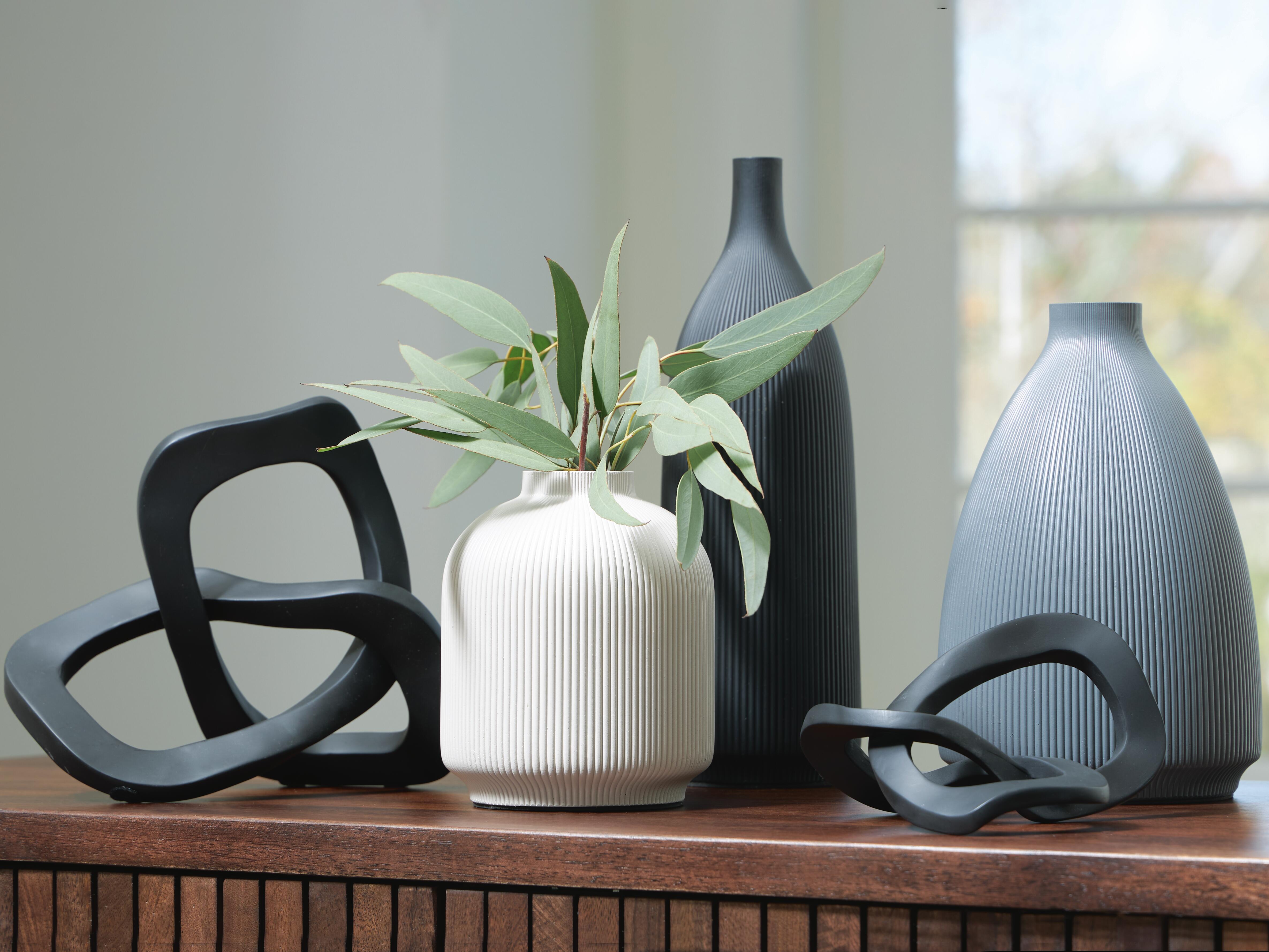 Click here for Leithick Polyresin Accessory Set (Set of 5)   Blac... prices