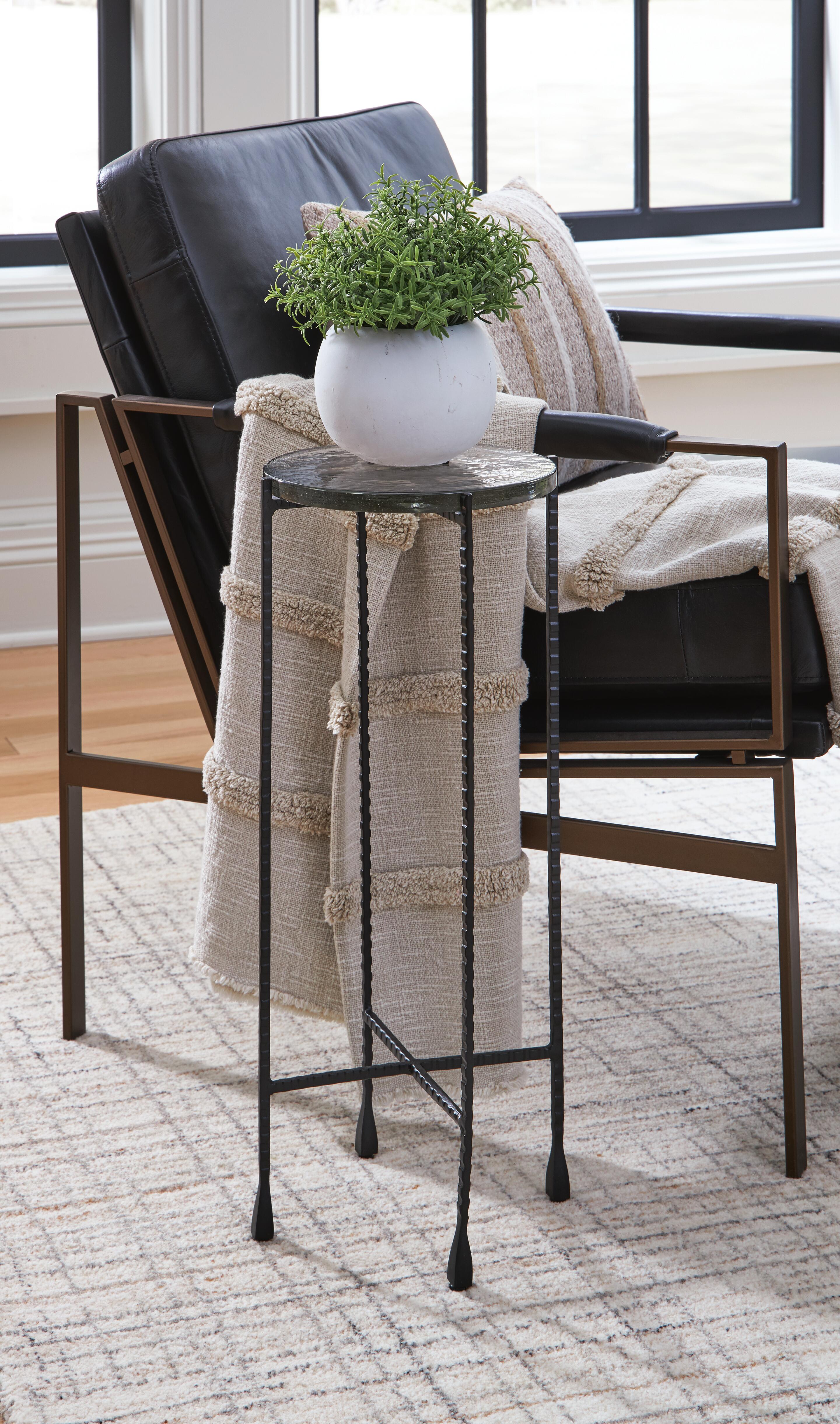 Click here for Newgoren Accent Table  Clear/Black prices