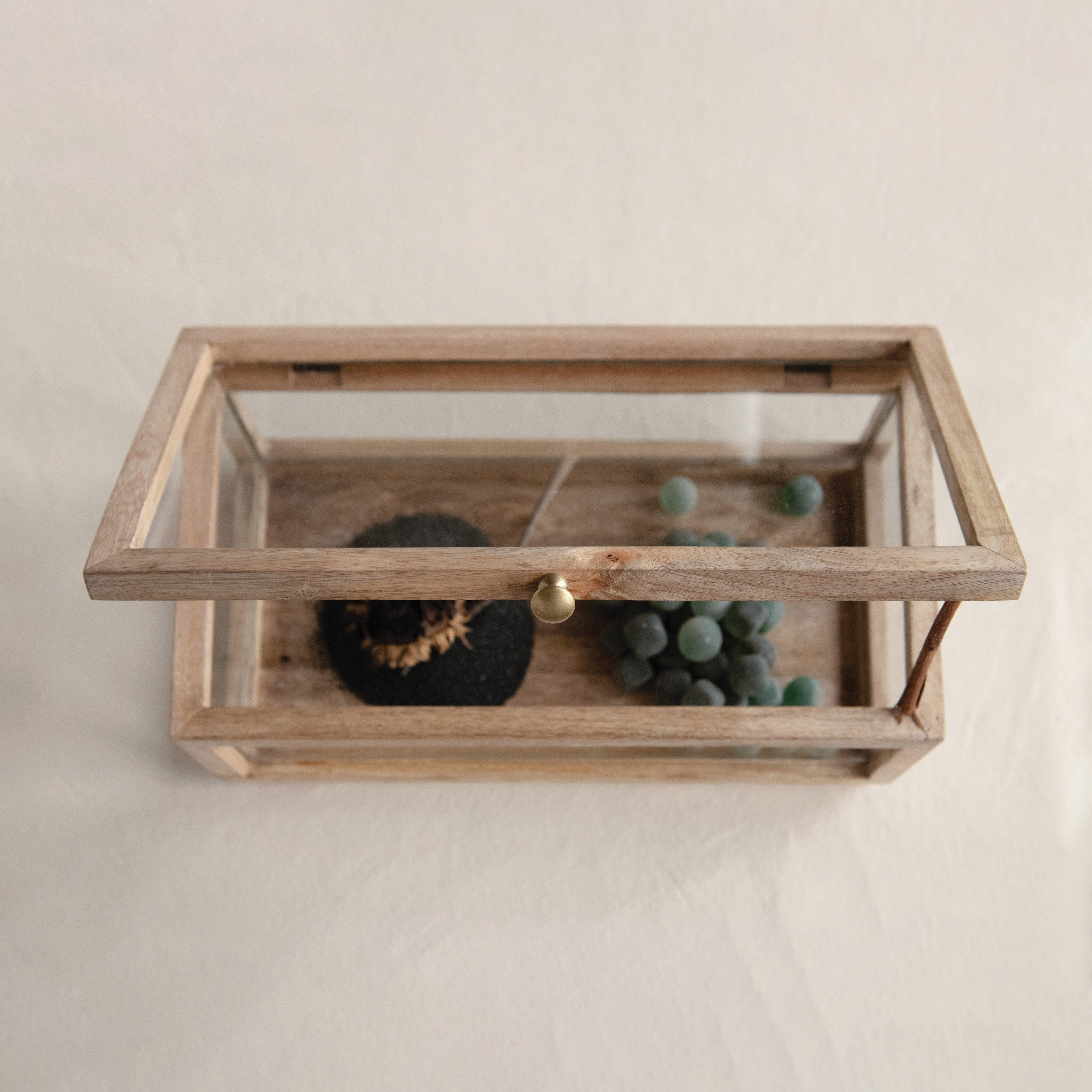Click here for Storied Home Display Box with Lid  Clear prices