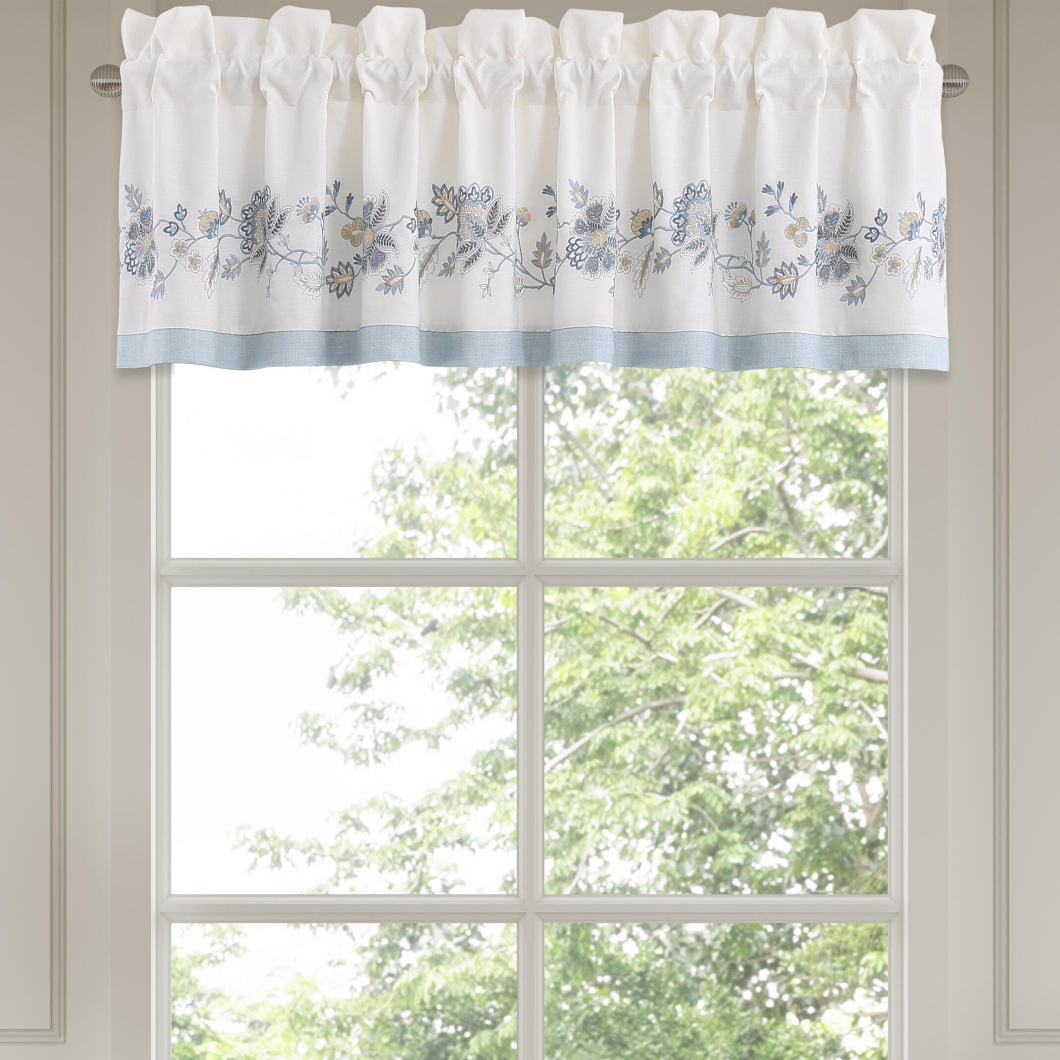 Click here for J. Queen New York Garden Straight Valance  Chambra... prices