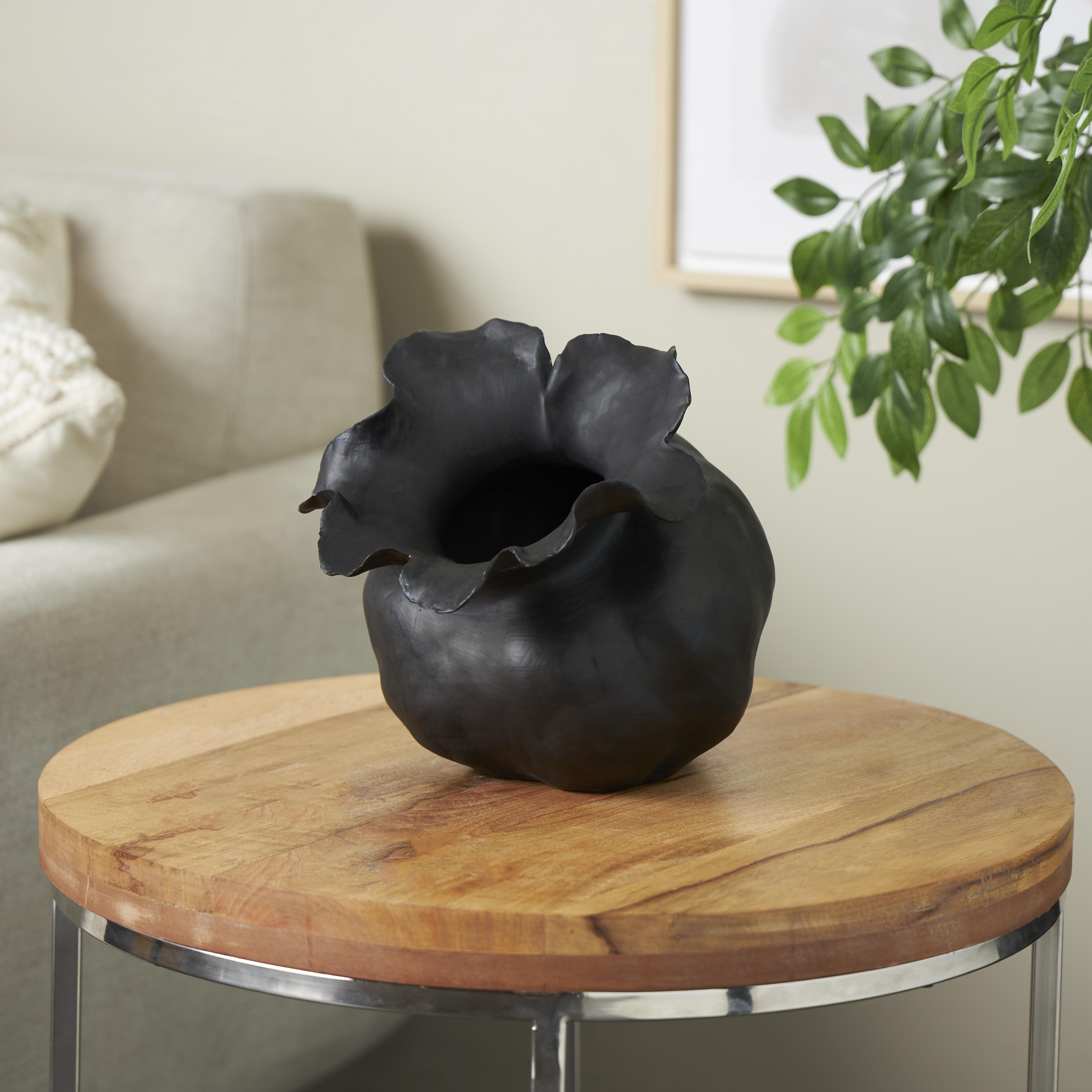 Click here for Bayberry Lane Wide Floral Decorative Vase  Black prices