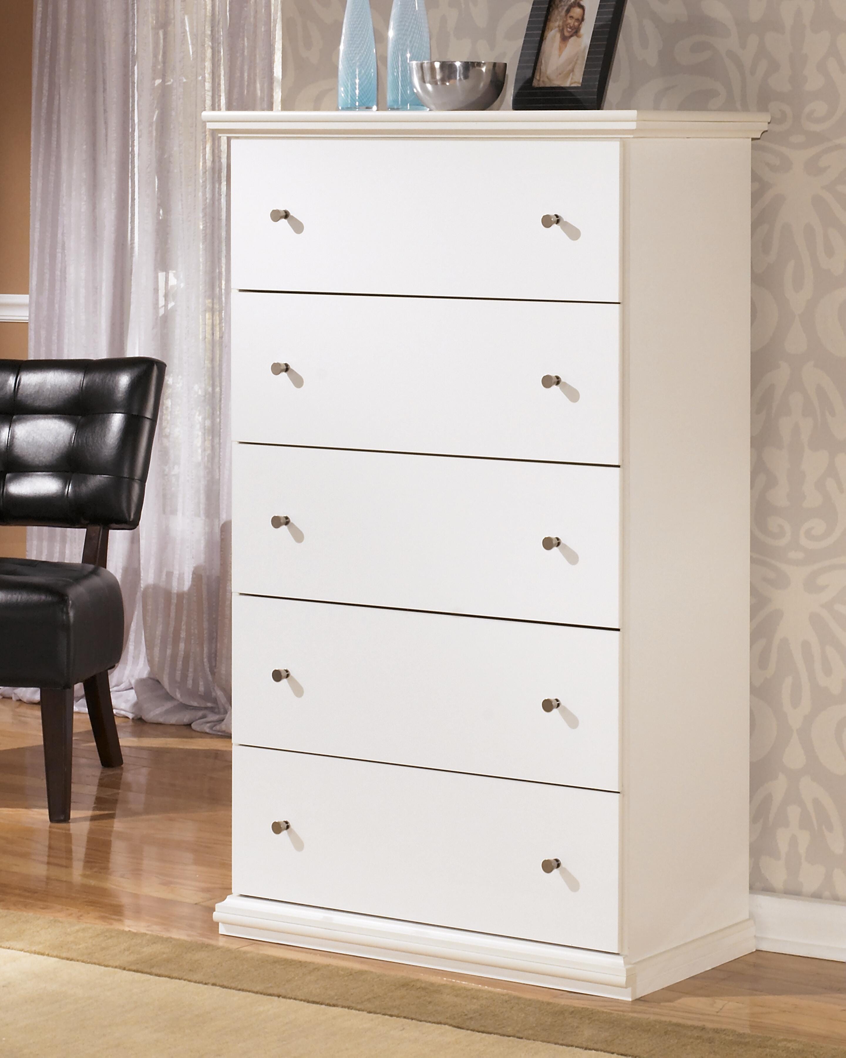 Click here for Bostwick Shoals 5 Drawer Chest of Drawers  White prices