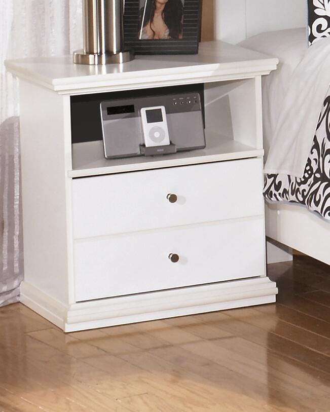 Click here for Bostwick Shoals 23 1 Drawer Nightstand  White prices