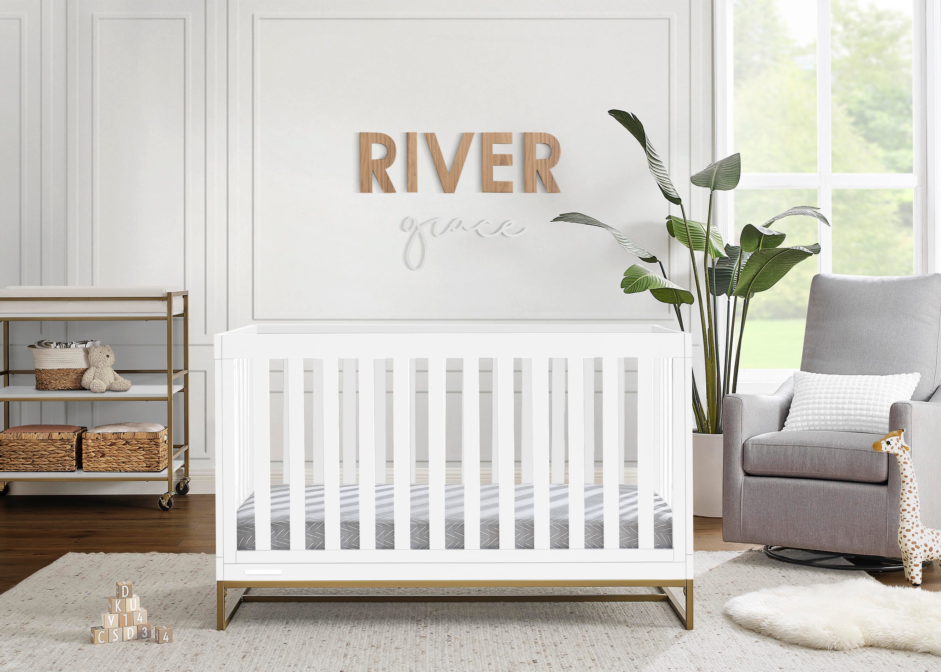 Click here for Delta Children Jade 4-in-1 Convertible Crib  Bianc... prices