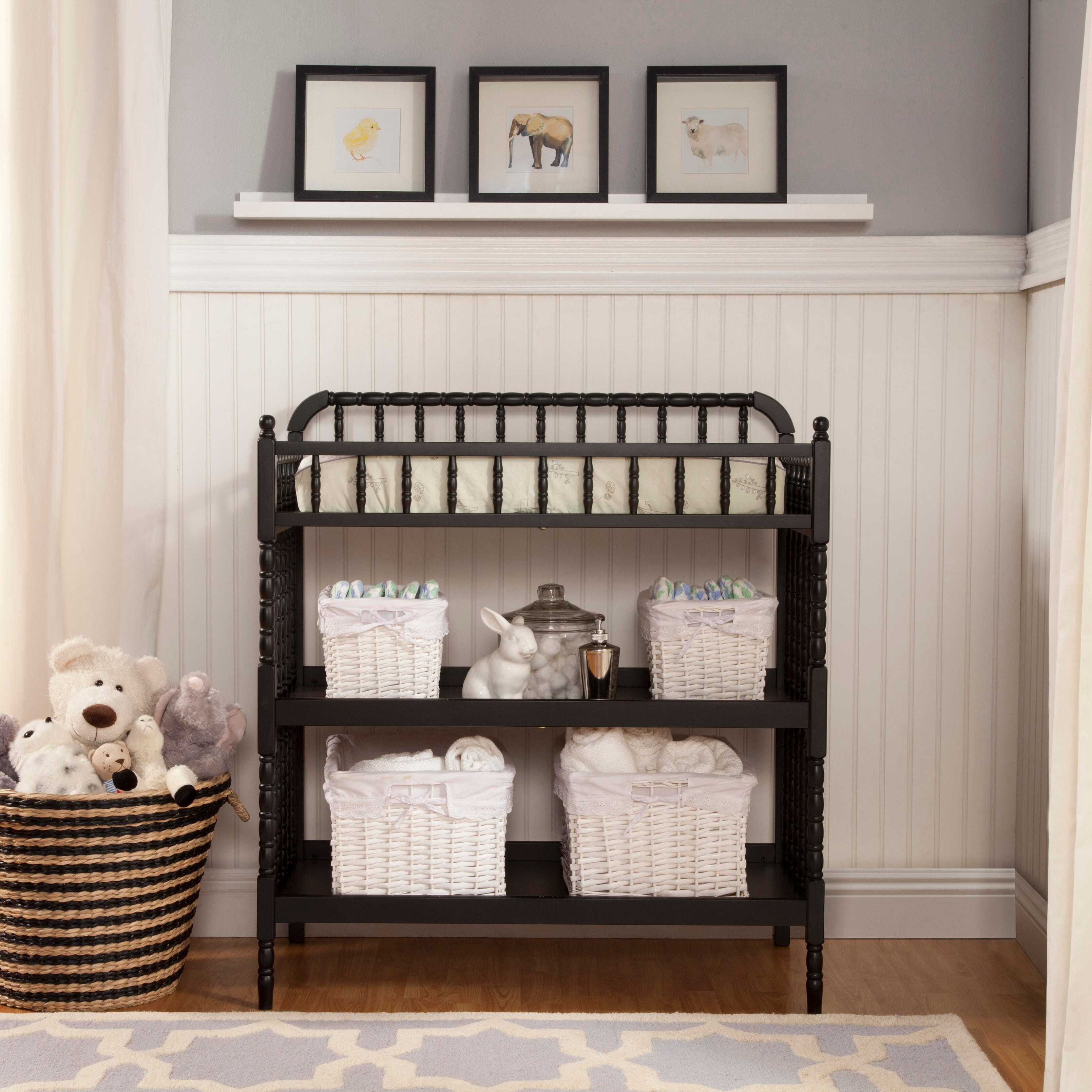 Click here for daVinci Jenny Lind Changing Table  Ebony prices