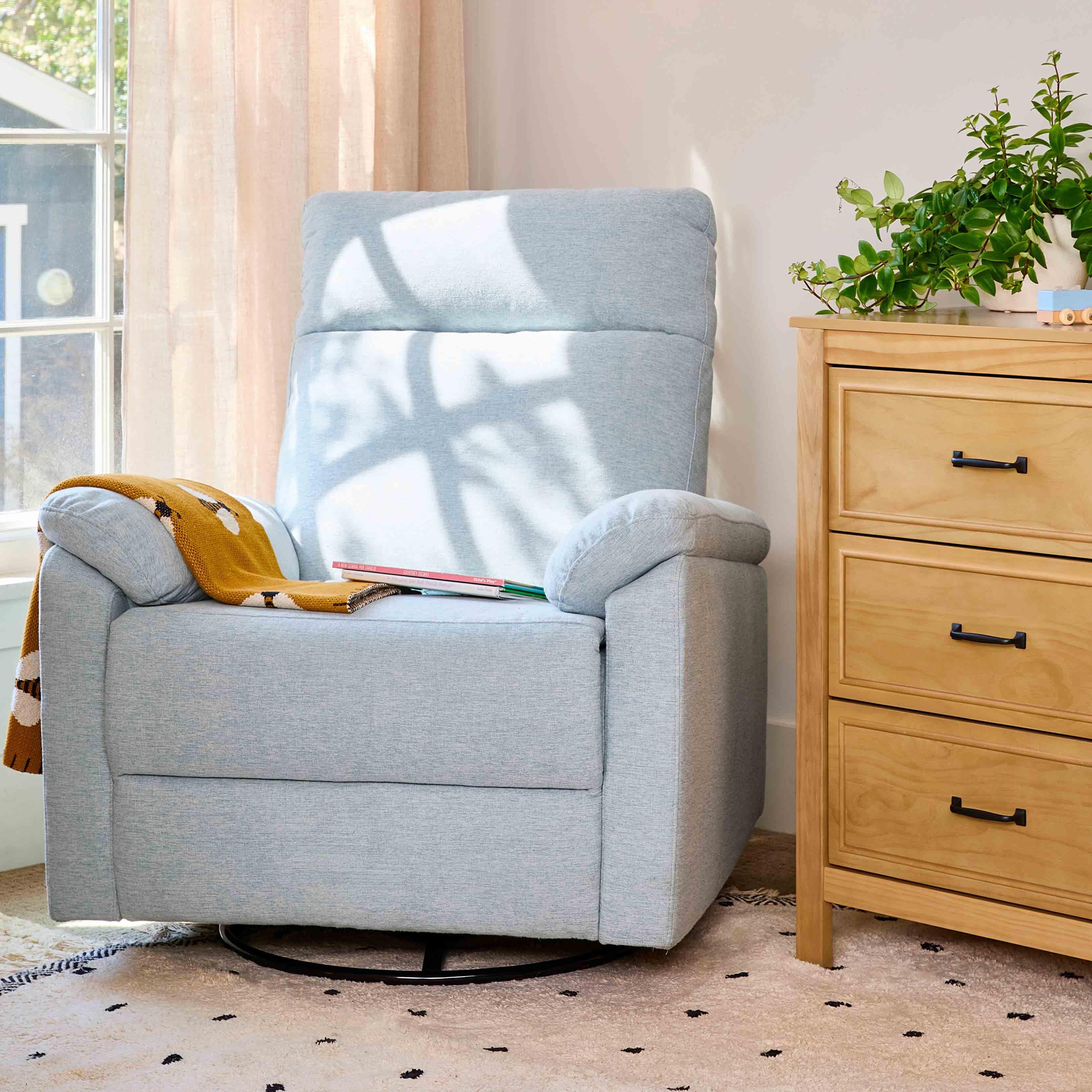 Click here for daVinci Suzy Manual Recliner  Blue prices