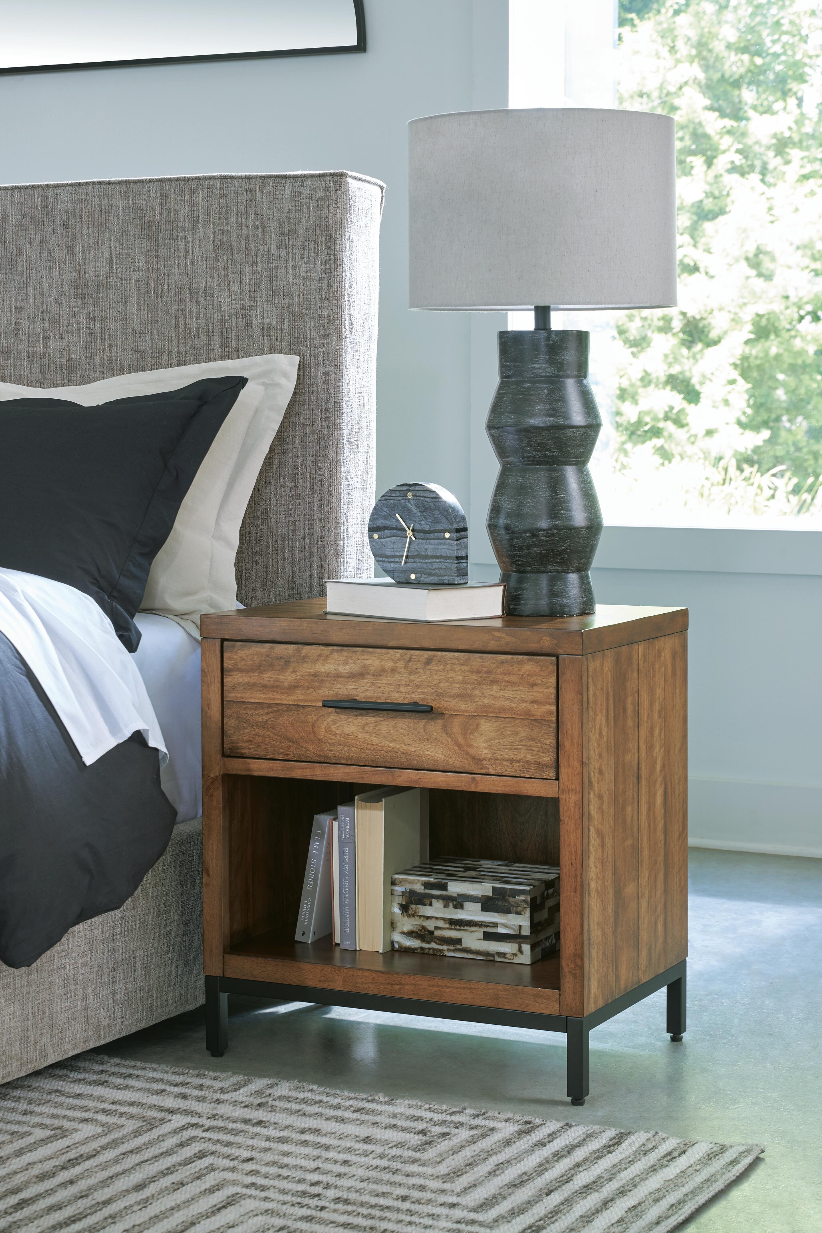 Click here for Steenlage 24 1 Drawer Charging Nightstand  Brown prices