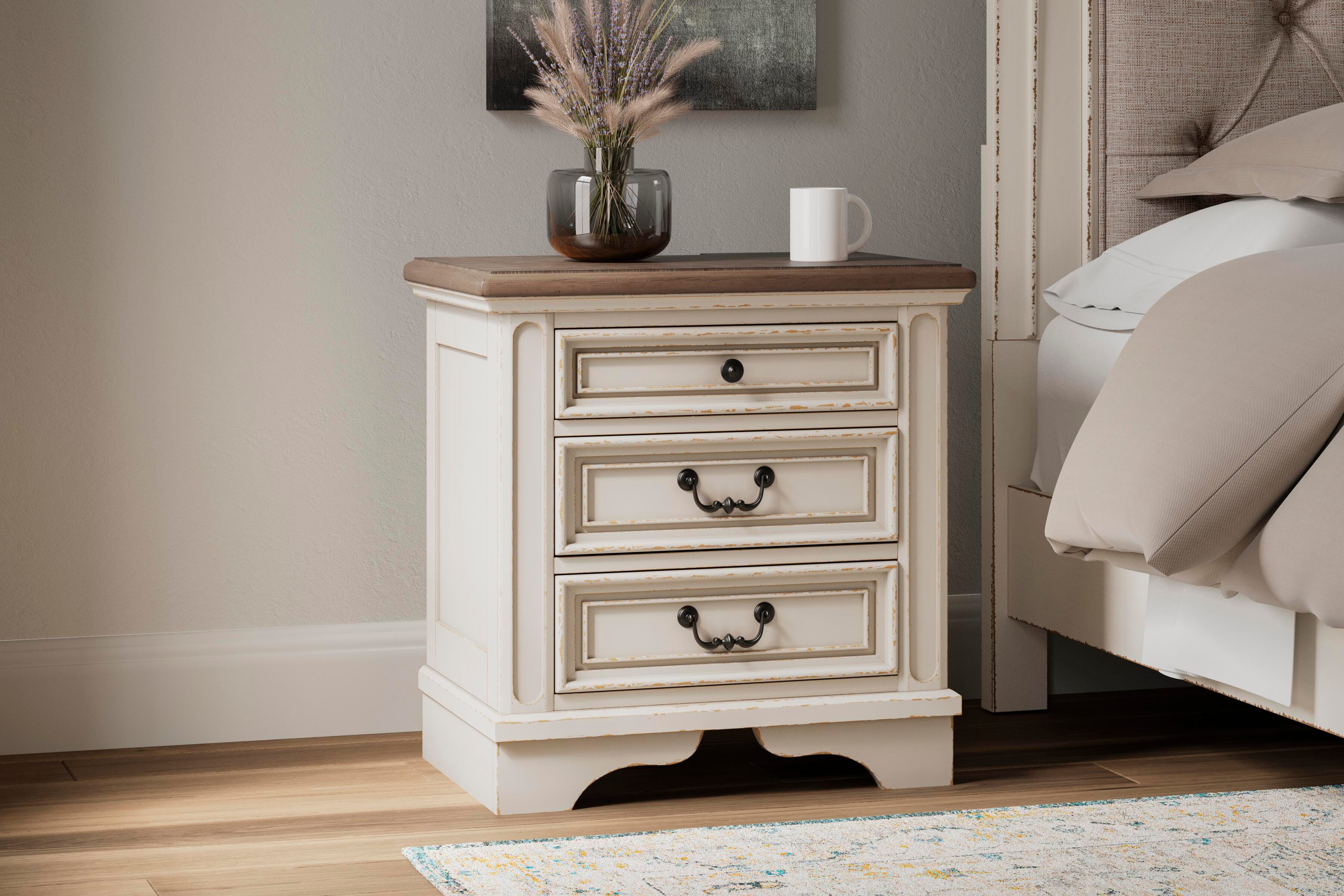 Click here for Realyn 27 3 Drawer Charging Nightstand  Two-tone prices