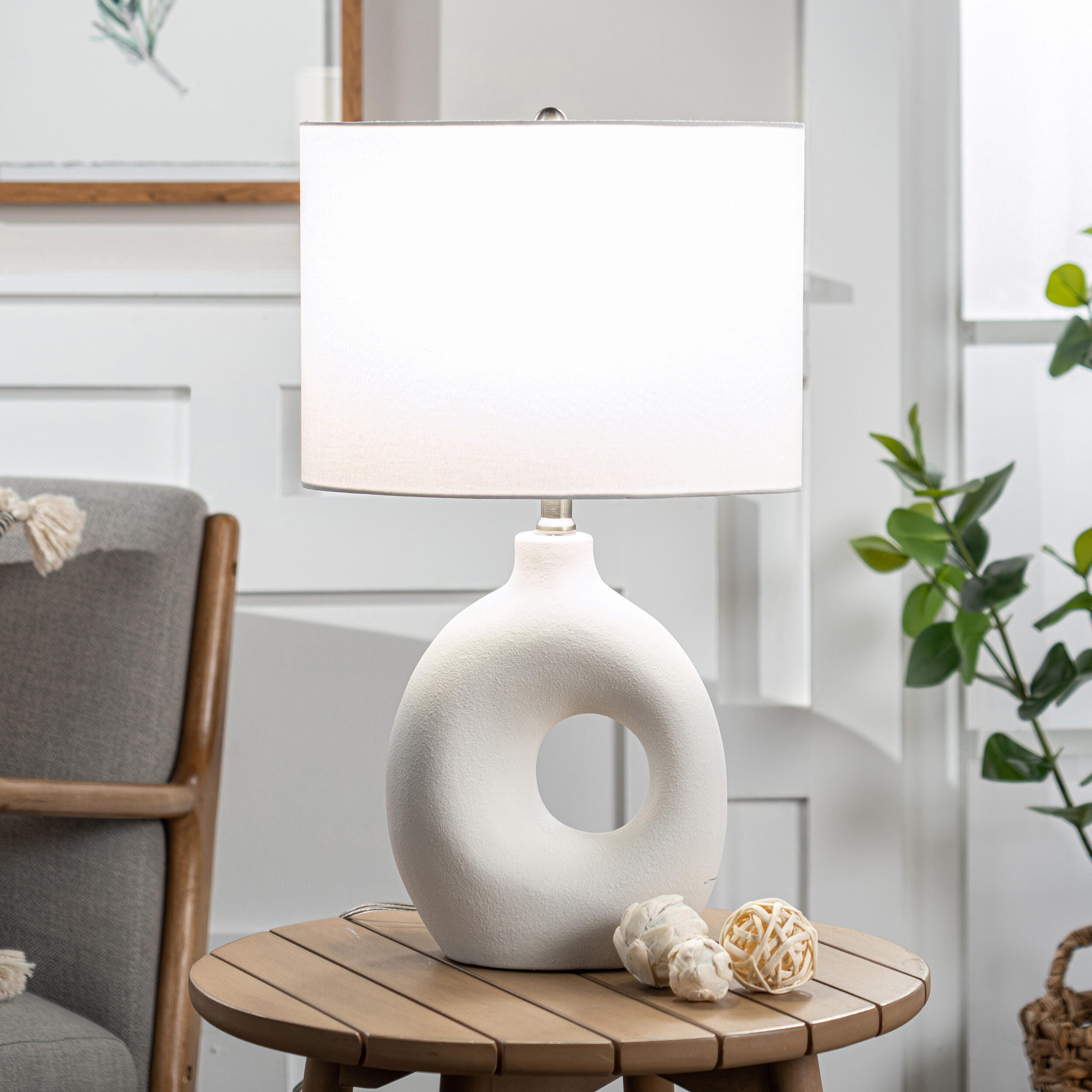 Click here for nuLOOM 23-inch Contemporary Ceramic Table Lamp  Wh... prices