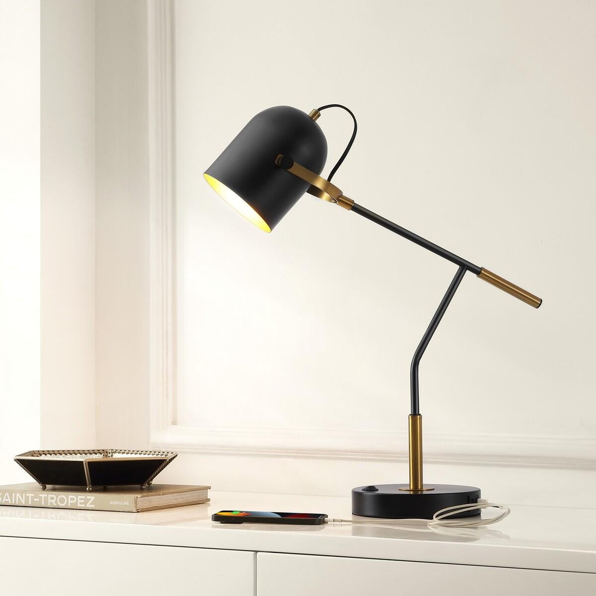Click here for Safavieh Mulaney Table Lamp With USB Port  Black/B... prices