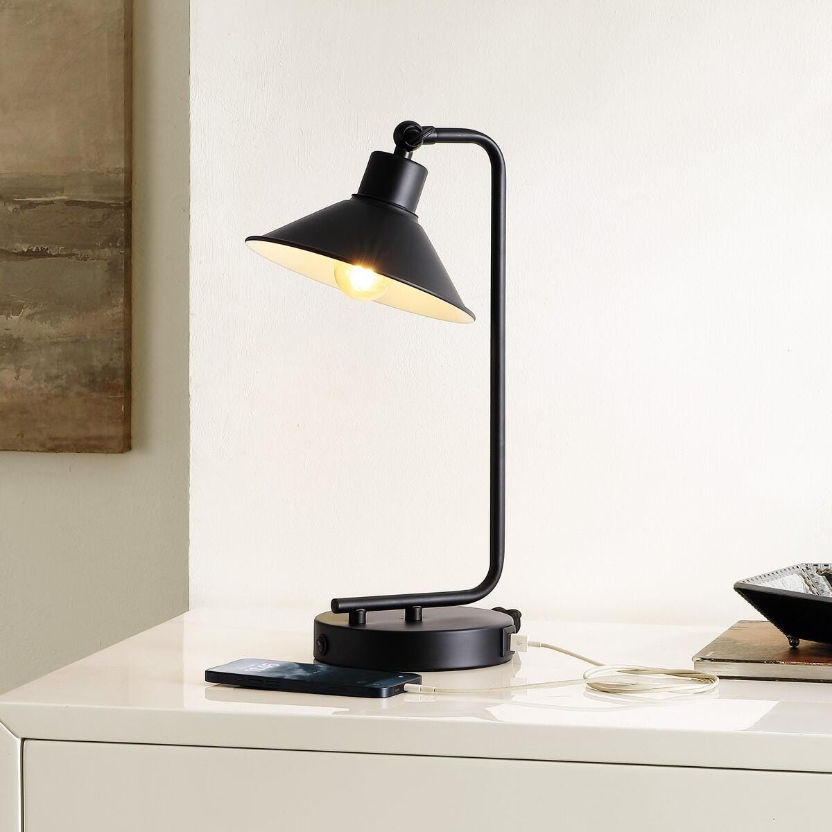 Click here for Safavieh Nadav Table Lamp With USB Port  Black prices