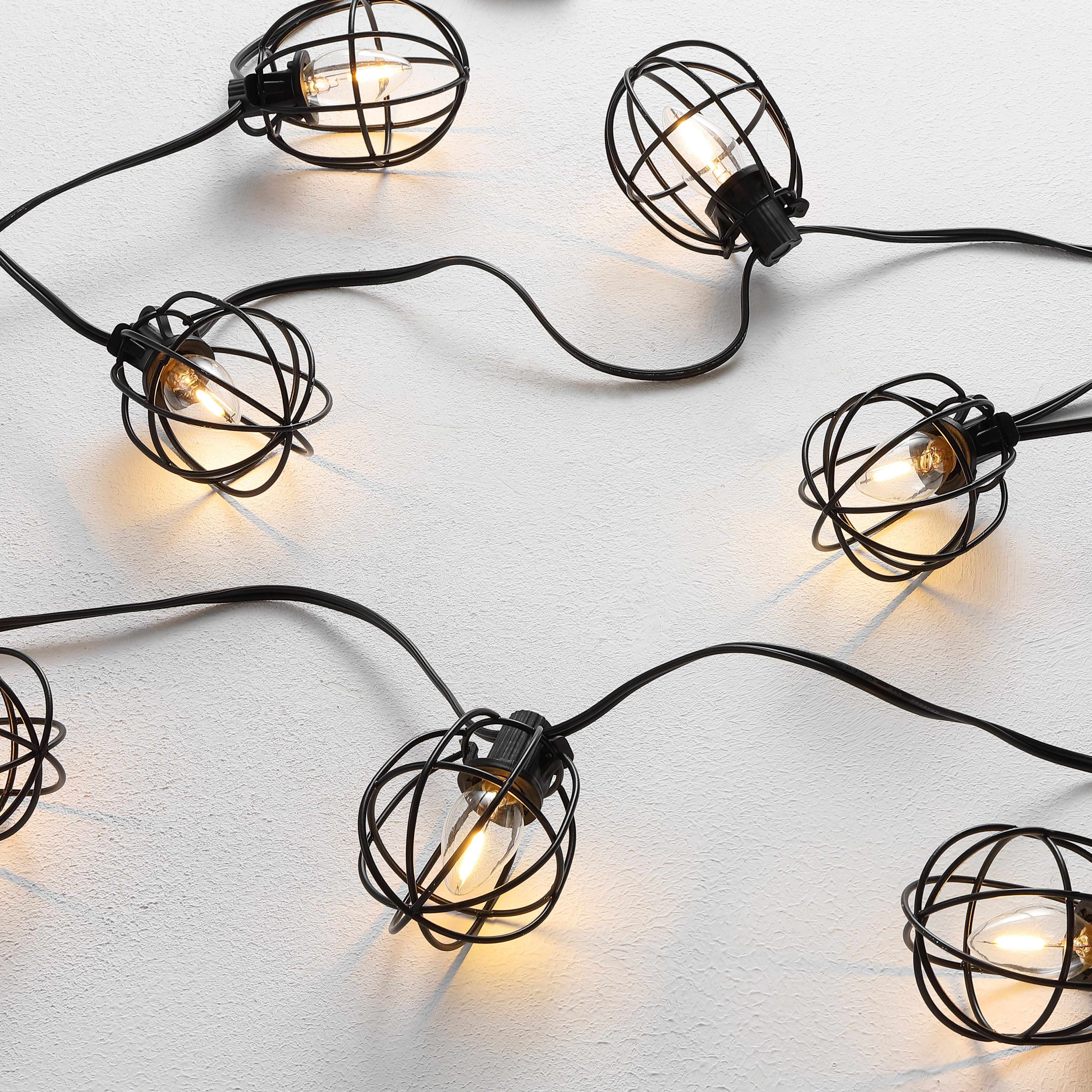 Click here for Safavieh Garnet Outdoor String Lights  Black prices