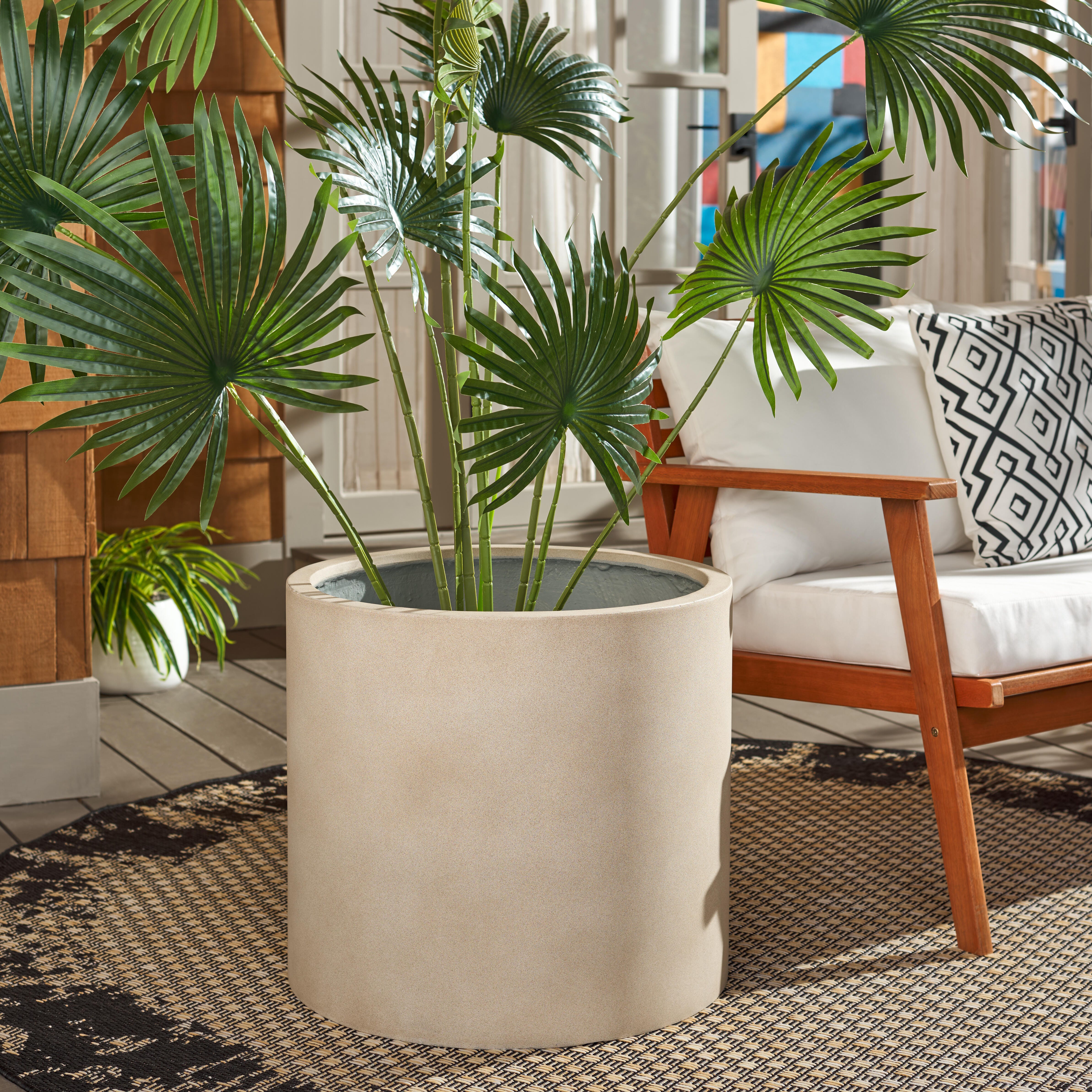 Click here for Safavieh Alia Outdoor Large Planter  Beige prices