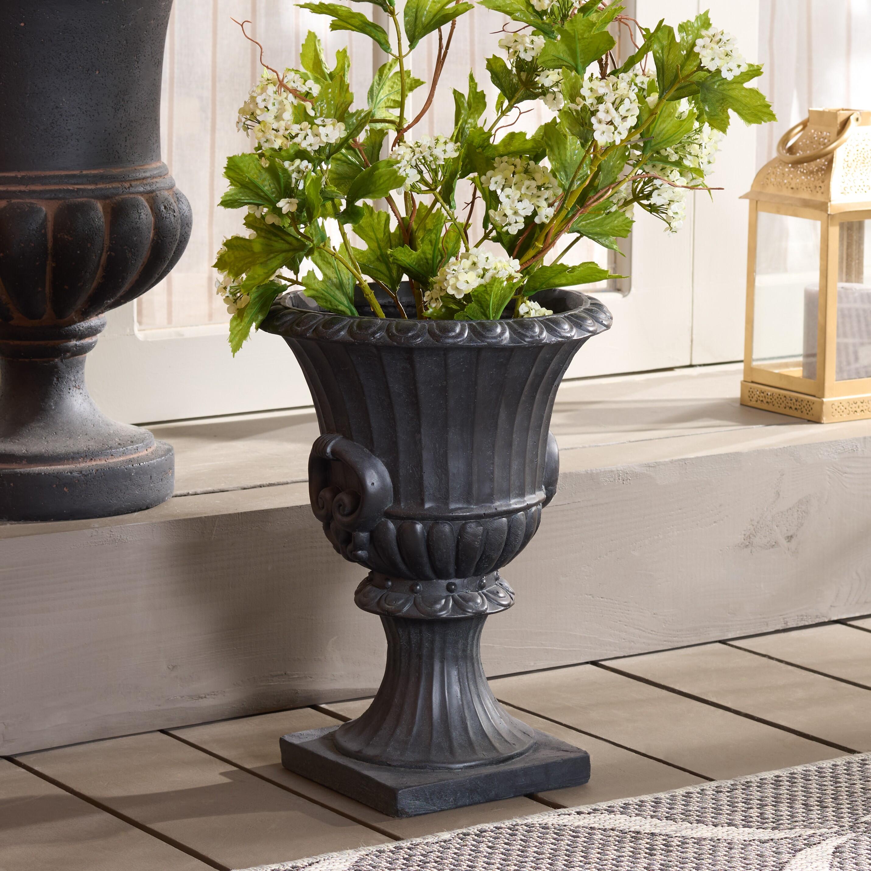 Click here for Safavieh Arden Outdoor Planter  Black prices