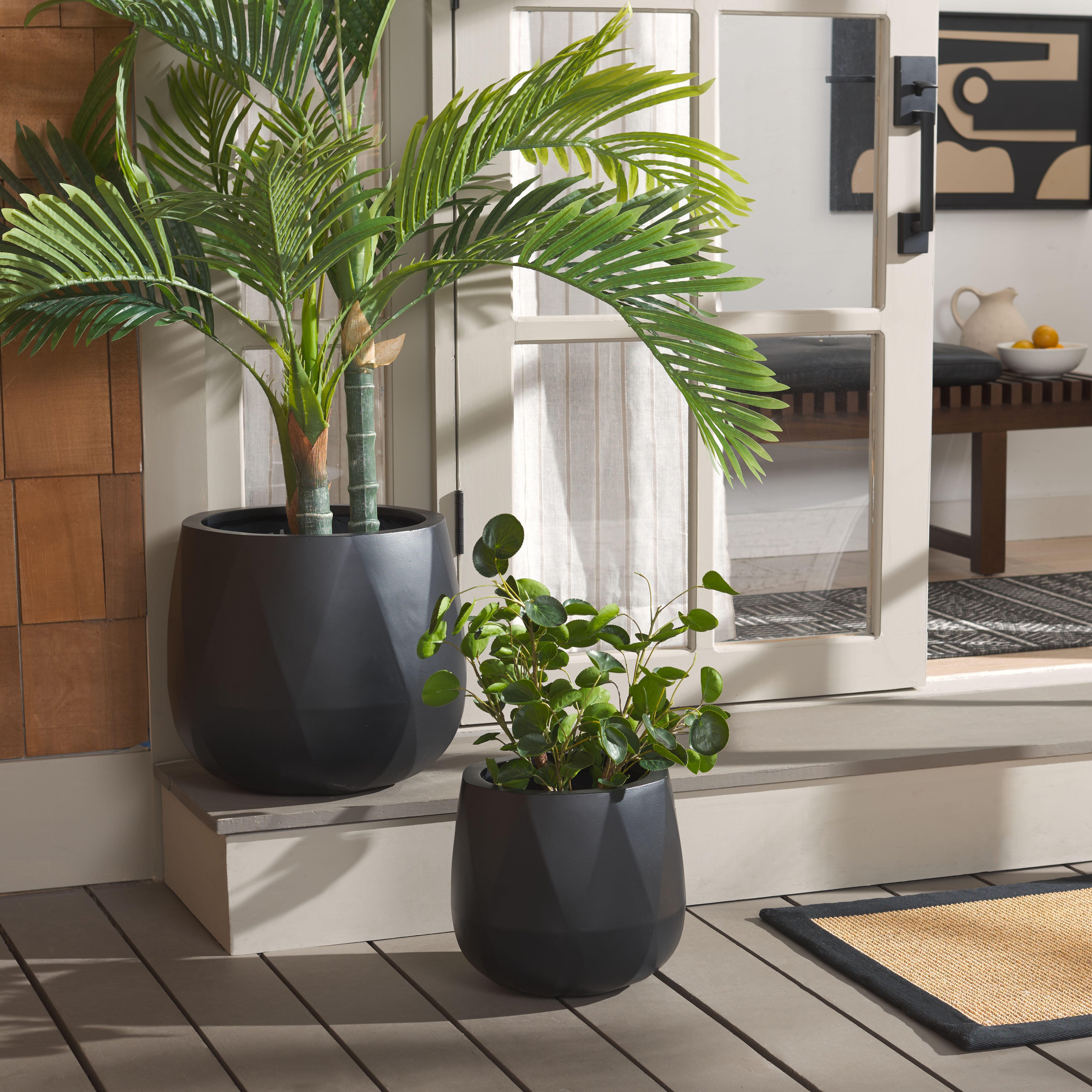 Click here for Safavieh Kane Outdoor Planter (Set of 2)  Black prices