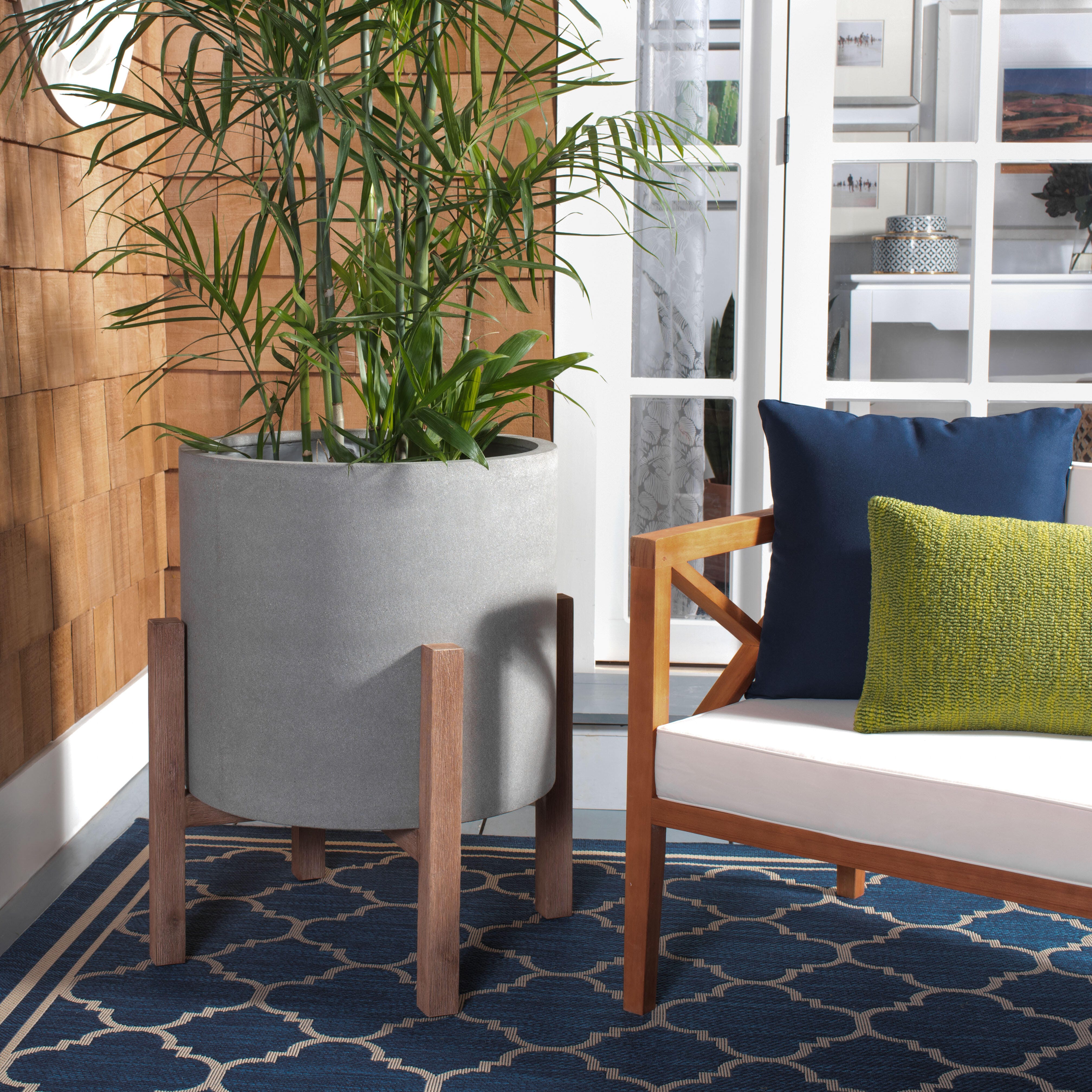 Click here for Safavieh Loflen Outdoor Large Planter  Light Gray prices