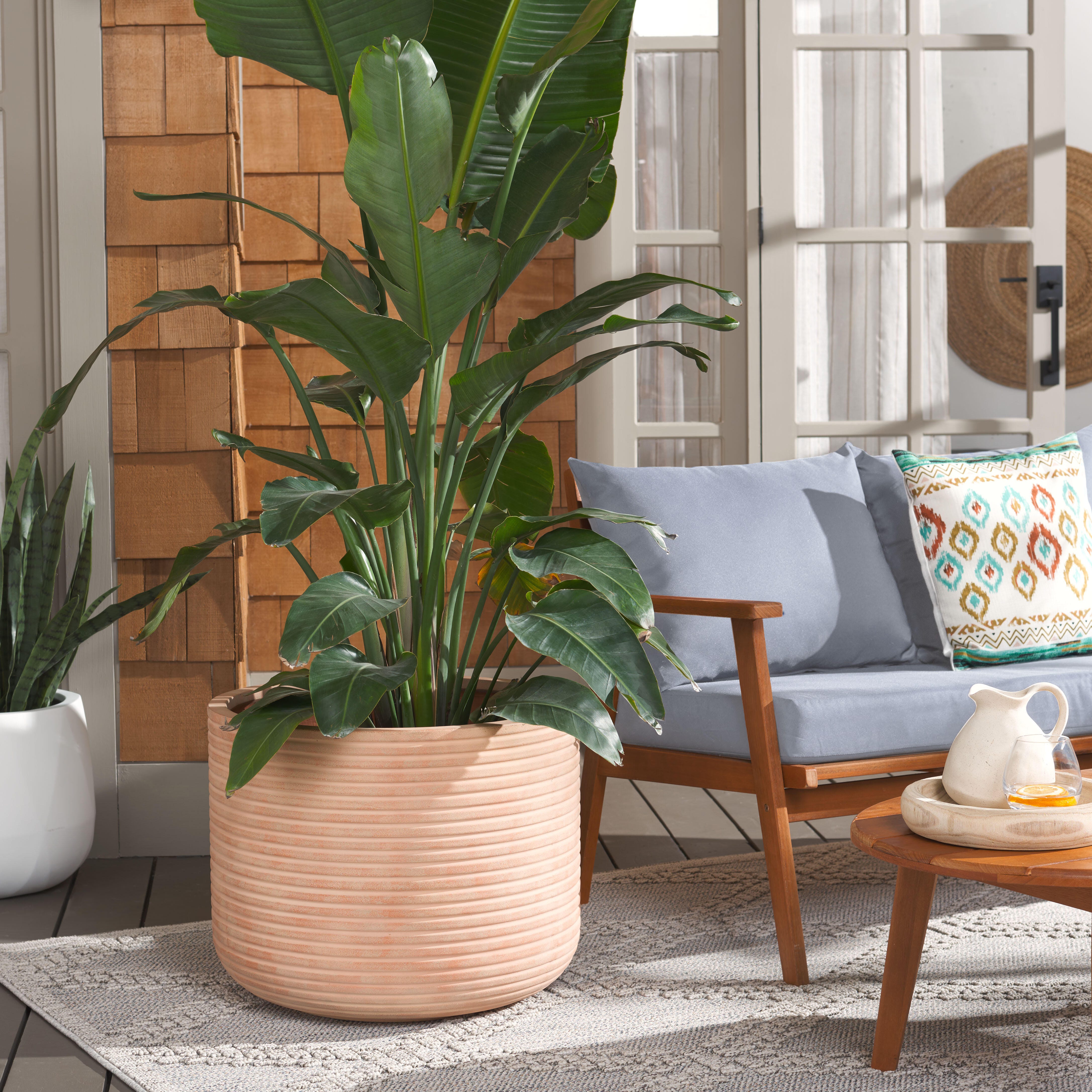 Click here for Safavieh Nardo Outdoor Large Planter  Terracotta prices