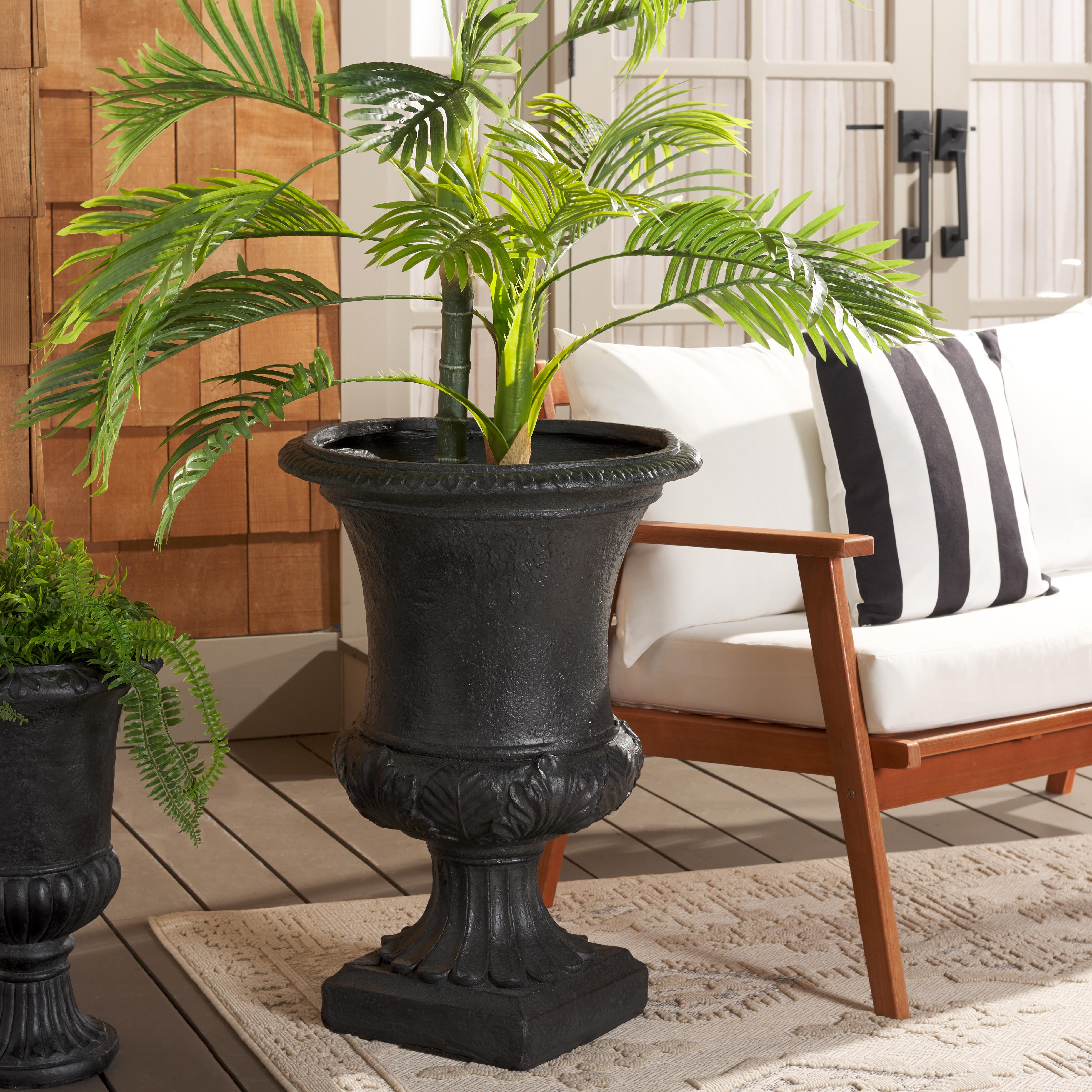 Click here for Safavieh Paven Outdoor Planter  Black prices