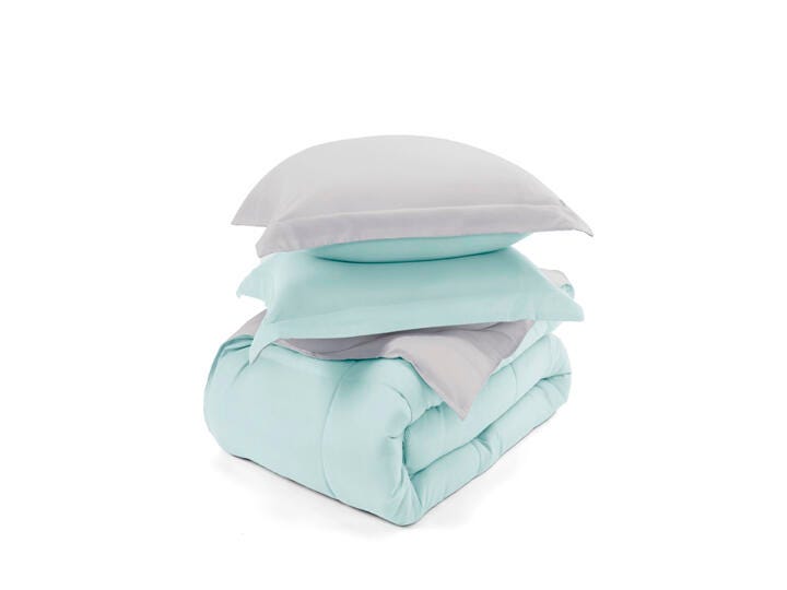 Click here for iEnjoy Home Reversible Full/Queen Premium Down Alt... prices