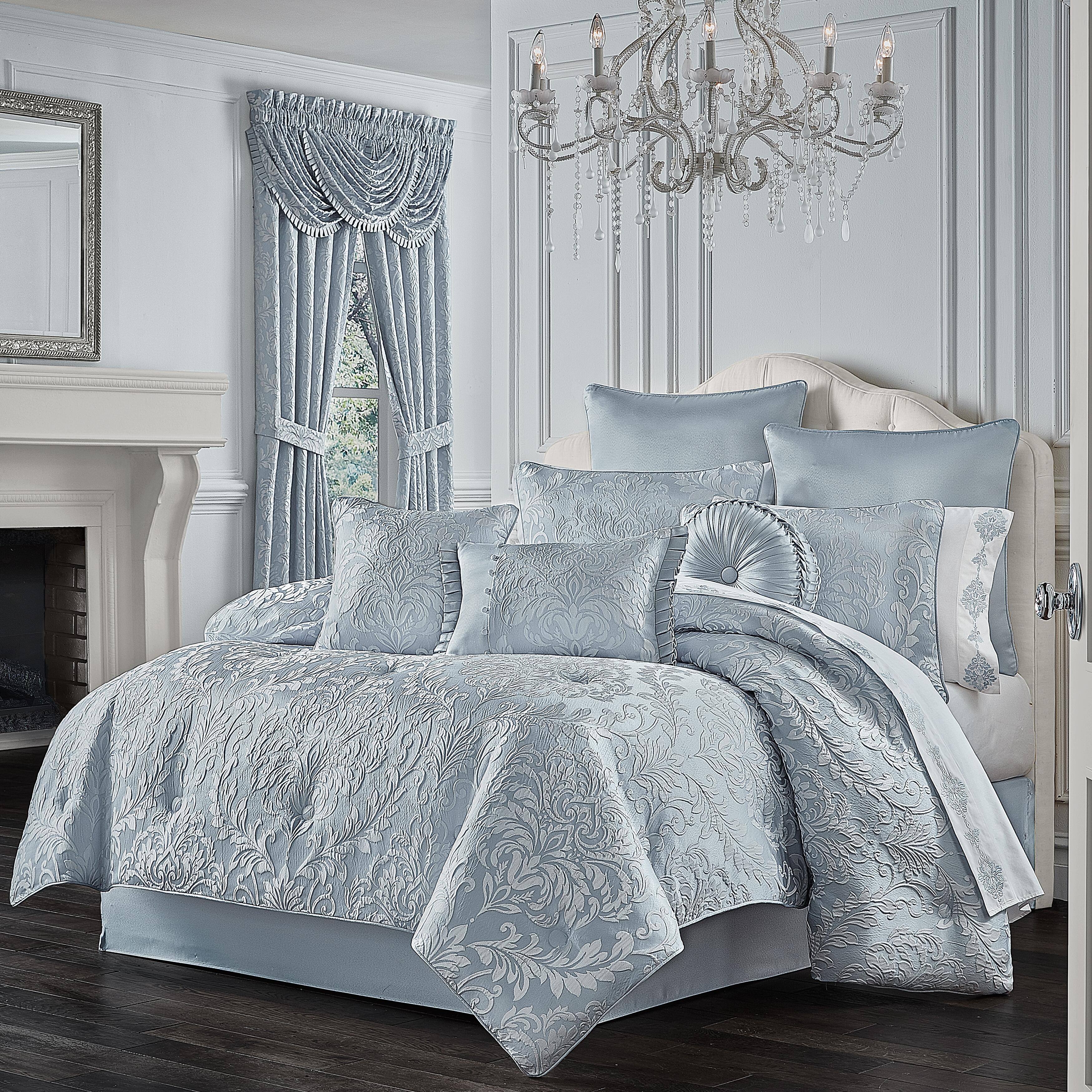Click here for J. Queen New York Malita 4-Piece Comforter Set  Po... prices