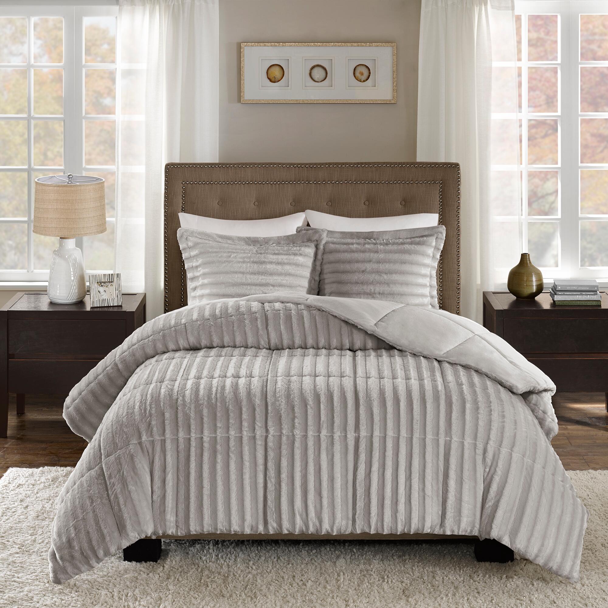 Click here for York Full/Queen Comforter Mini Set  Gray prices