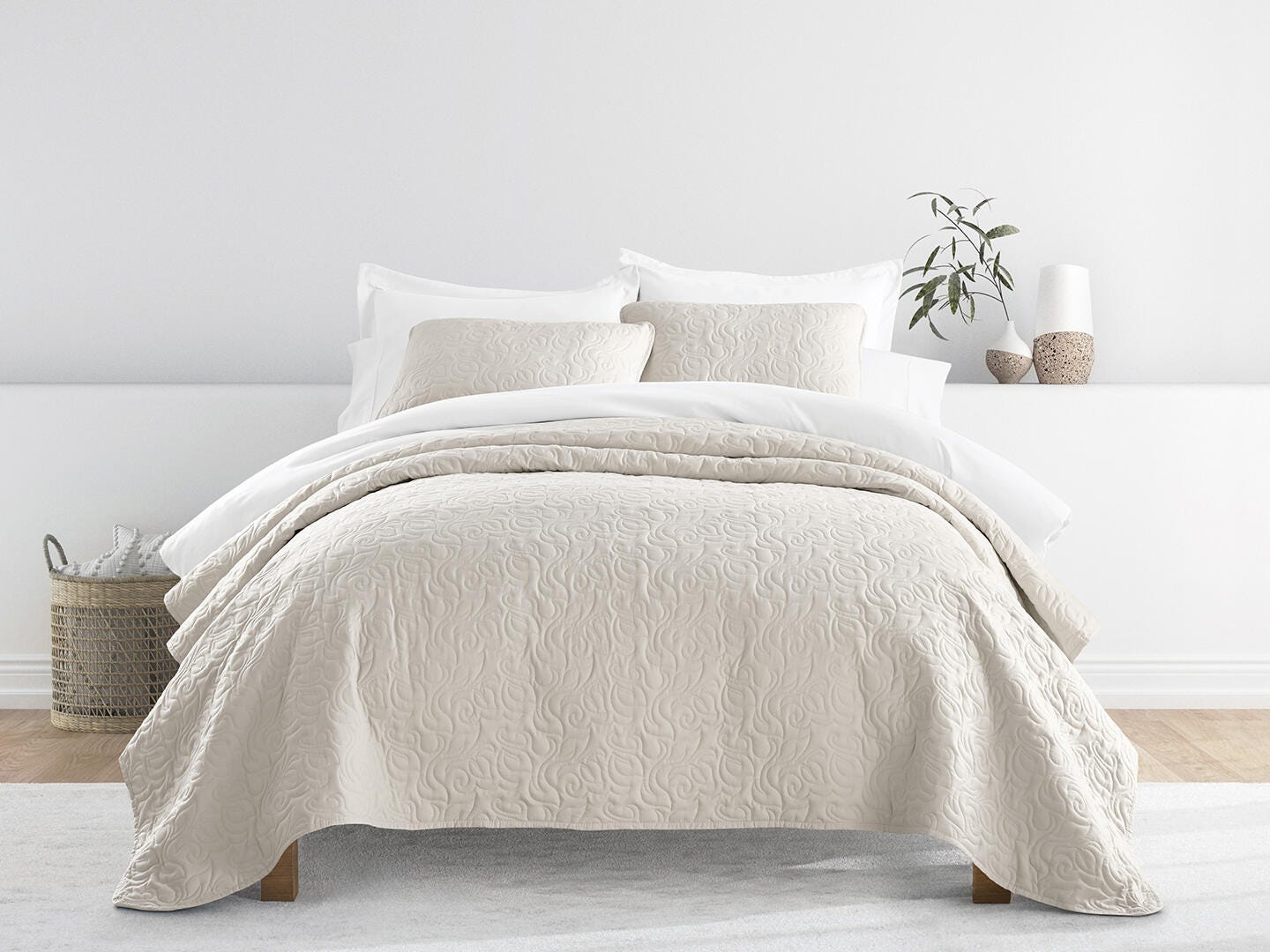 Click here for Ienjoy Home All Season 2 Piece Twin/ Twin XL Flora... prices