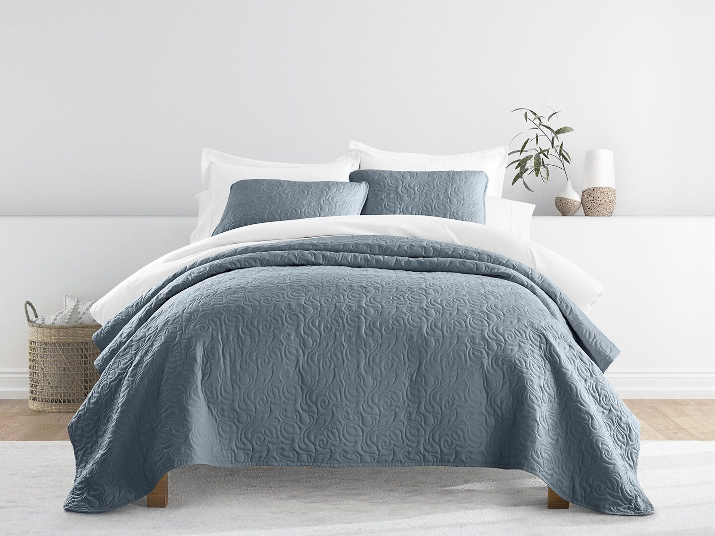 Click here for Ienjoy Home All Season 3 Piece Full/Queen Floral S... prices