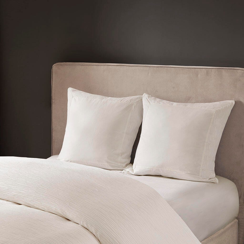 Click here for Hanae 26x26 Blend Yarn Dyed Euro Sham  White prices