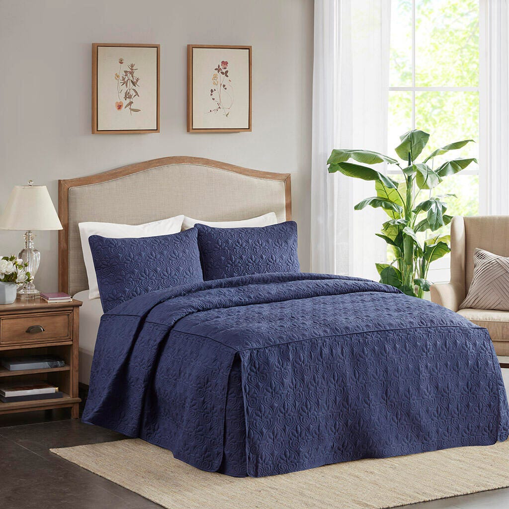 Click here for Quebec King 3 Piece Split Corner Pleated Quilted B... prices