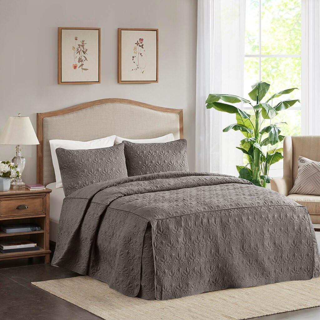 Click here for Quebec King 3 Piece Split Corner Pleated Quilted B... prices