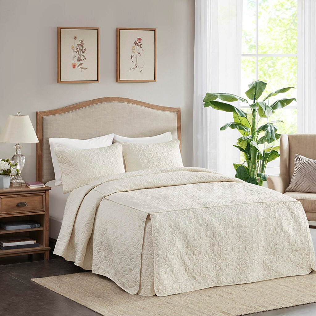 Click here for Quebec Queen 3 Piece Split Corner Pleated Quilted... prices