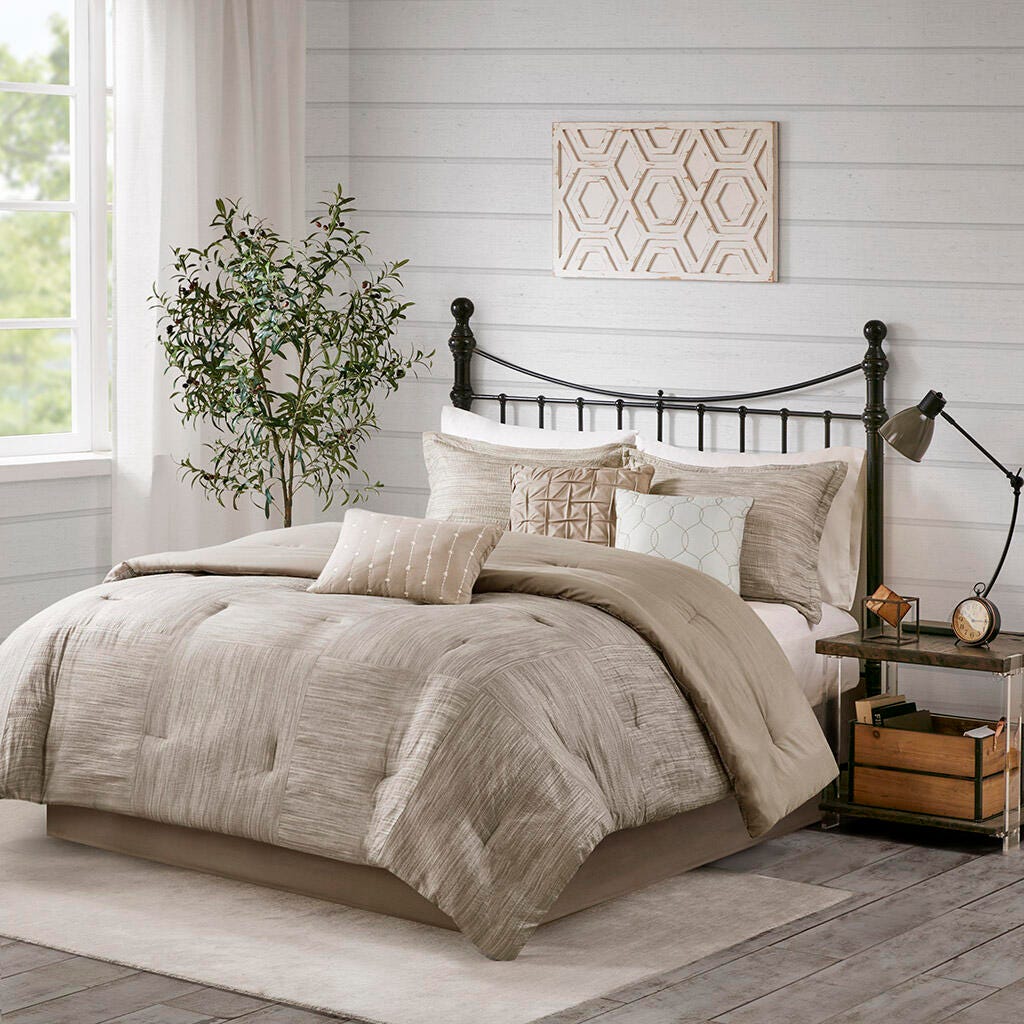Click here for Walter Queen 7 Piece Printed Seersucker Comforter... prices