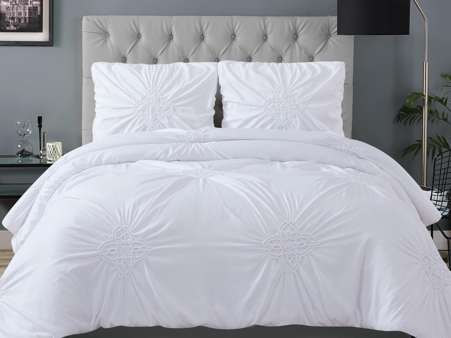 Click here for Christian Siriano NY Georgia 3 Piece King Comforte... prices