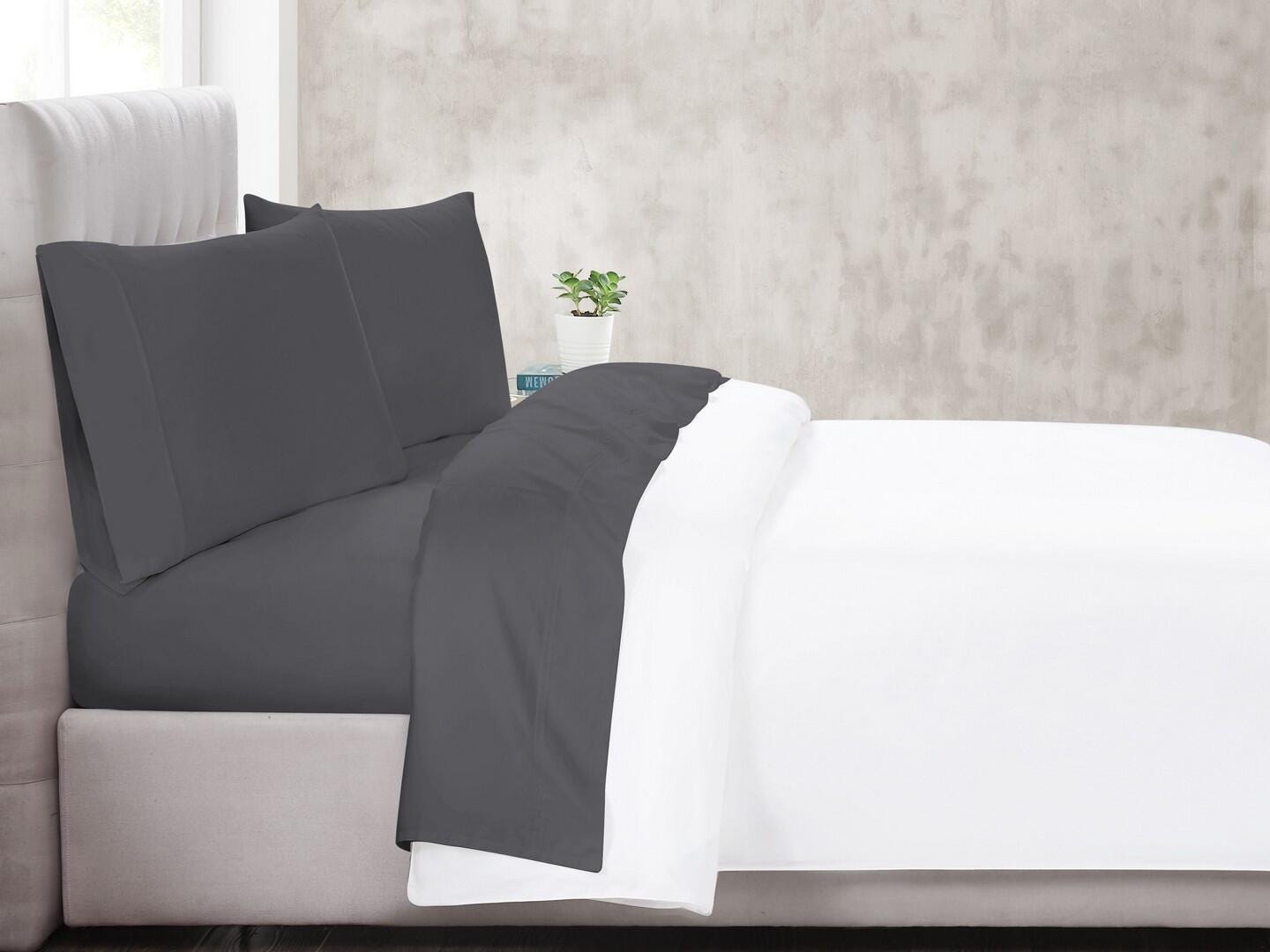 Click here for Christian Siriano NY 4 Piece California King Sheet... prices