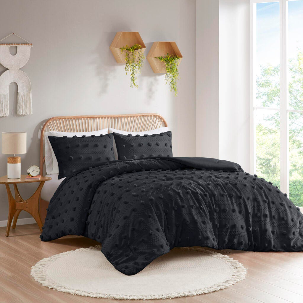 Click here for Intelligent Design Clip Full/Queen Comforter Set... prices