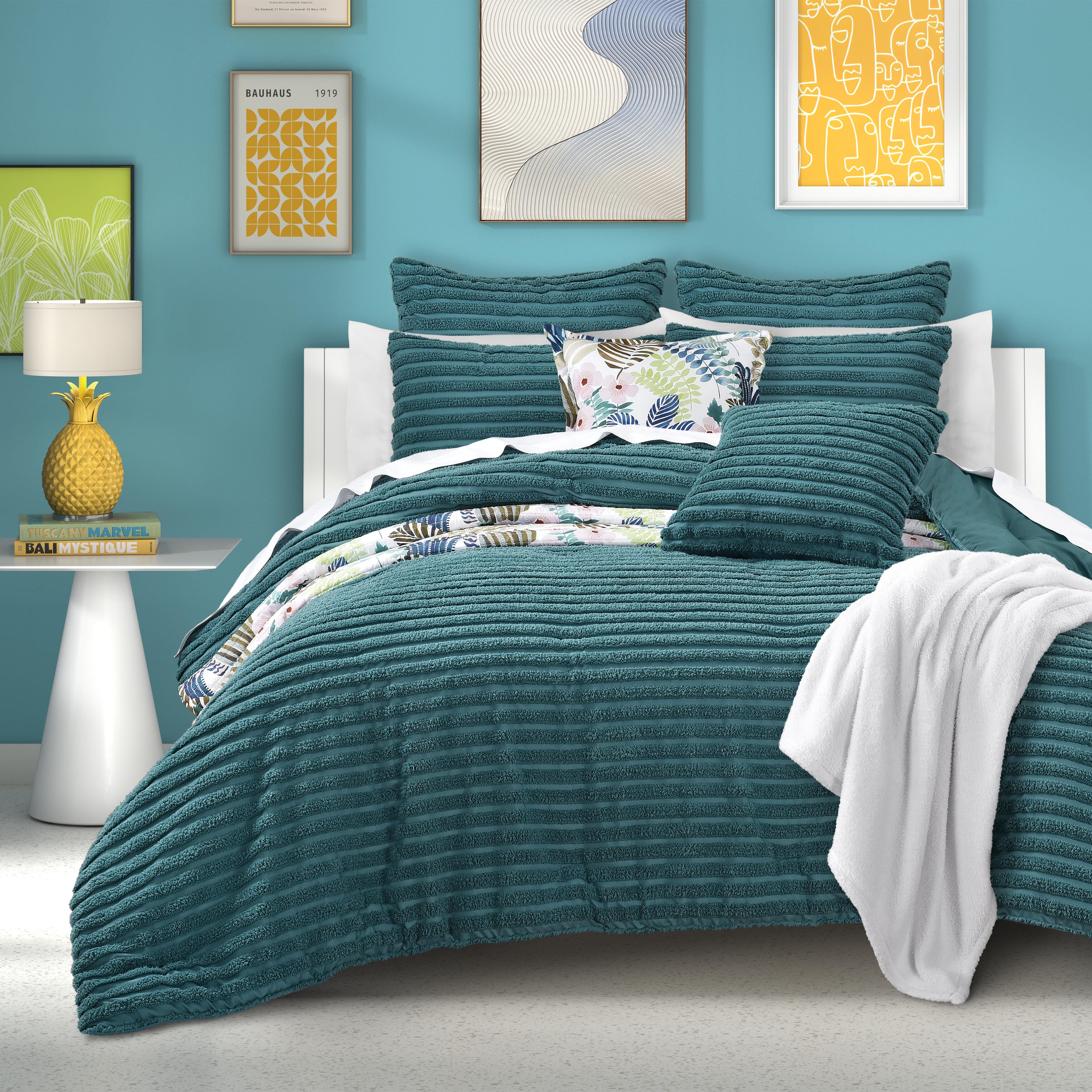 Click here for J. Queen Bold Darby Full/Queen 3 Piece Comforter S... prices