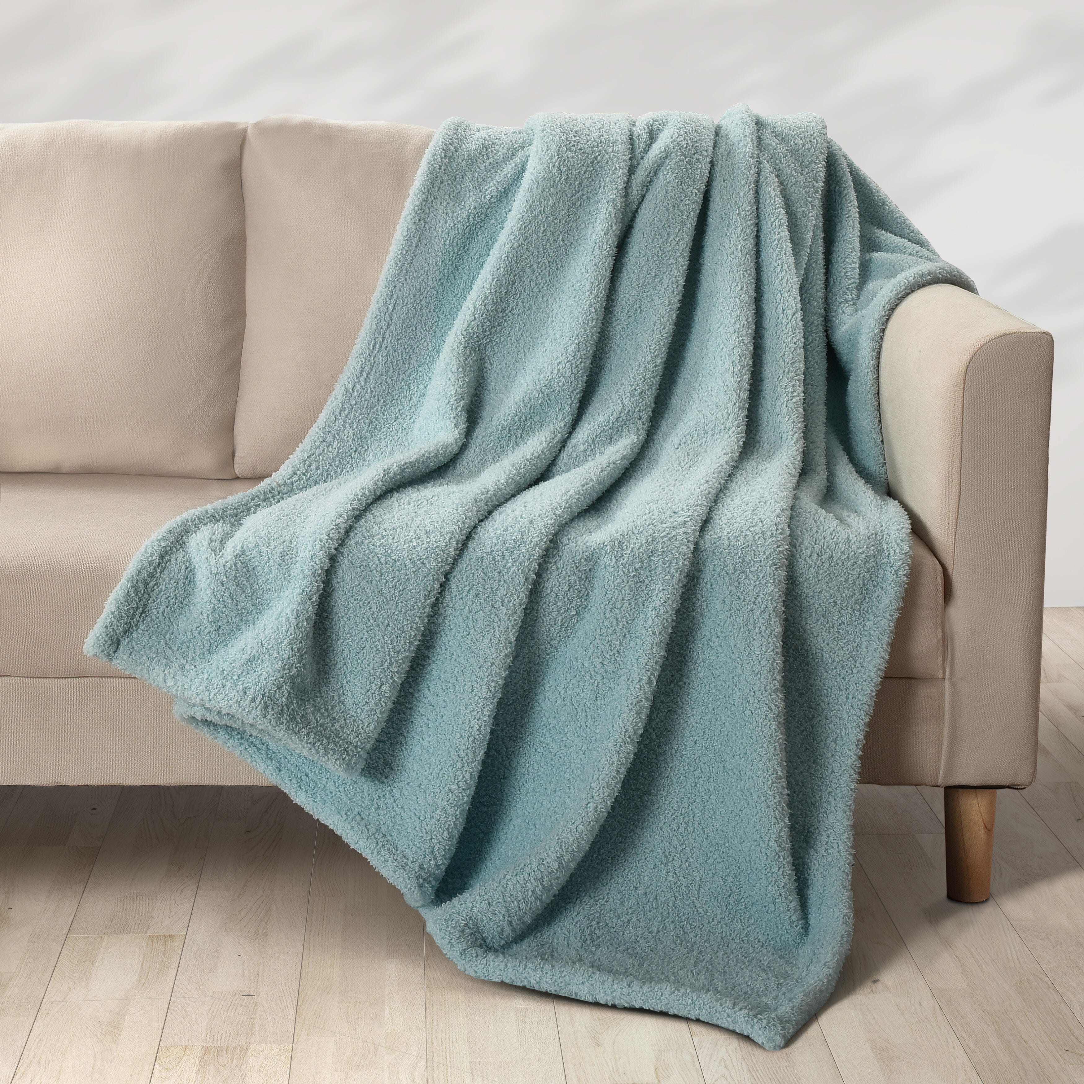 Click here for J. Queen Bold Cozy Throw  Aqua prices