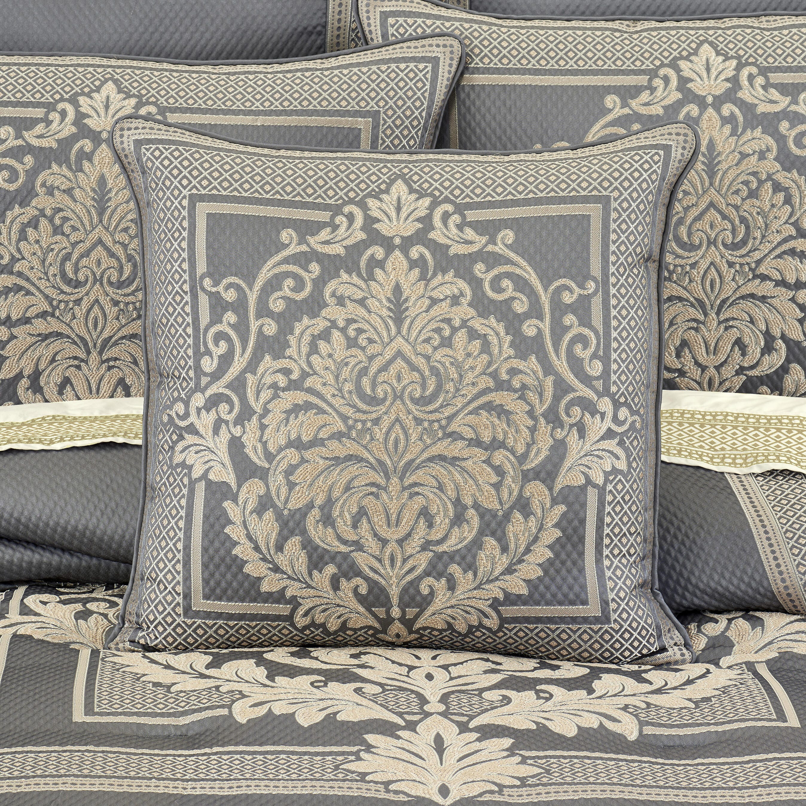 Click here for J. Queen New York Excelsior 20 Decorative Throw Pi... prices