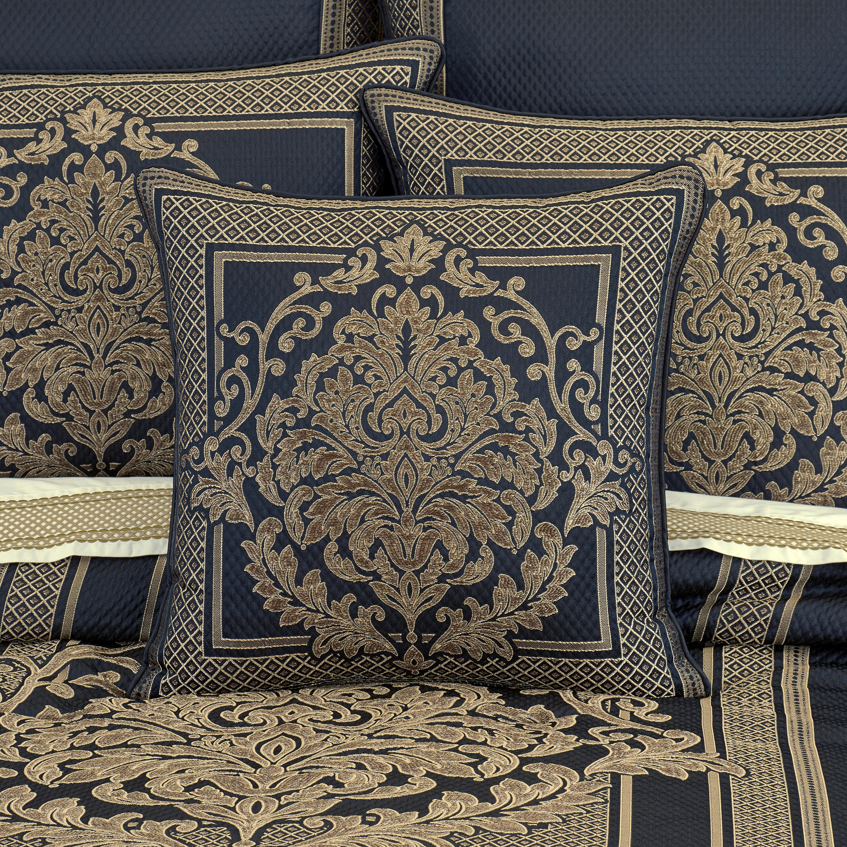 Click here for J. Queen New York Excelsior 20 Decorative Throw Pi... prices