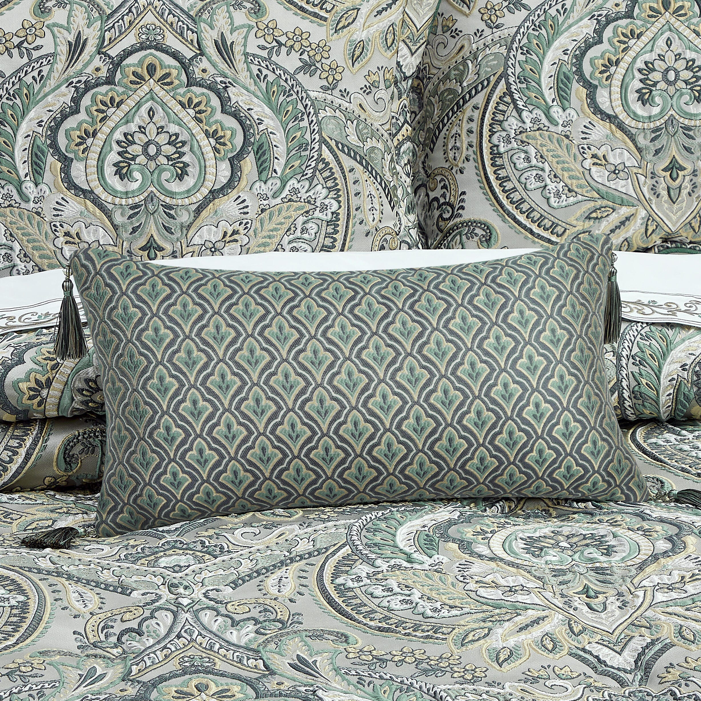 Click here for J. Queen New York Nico Boudoir Decorative Throw Pi... prices