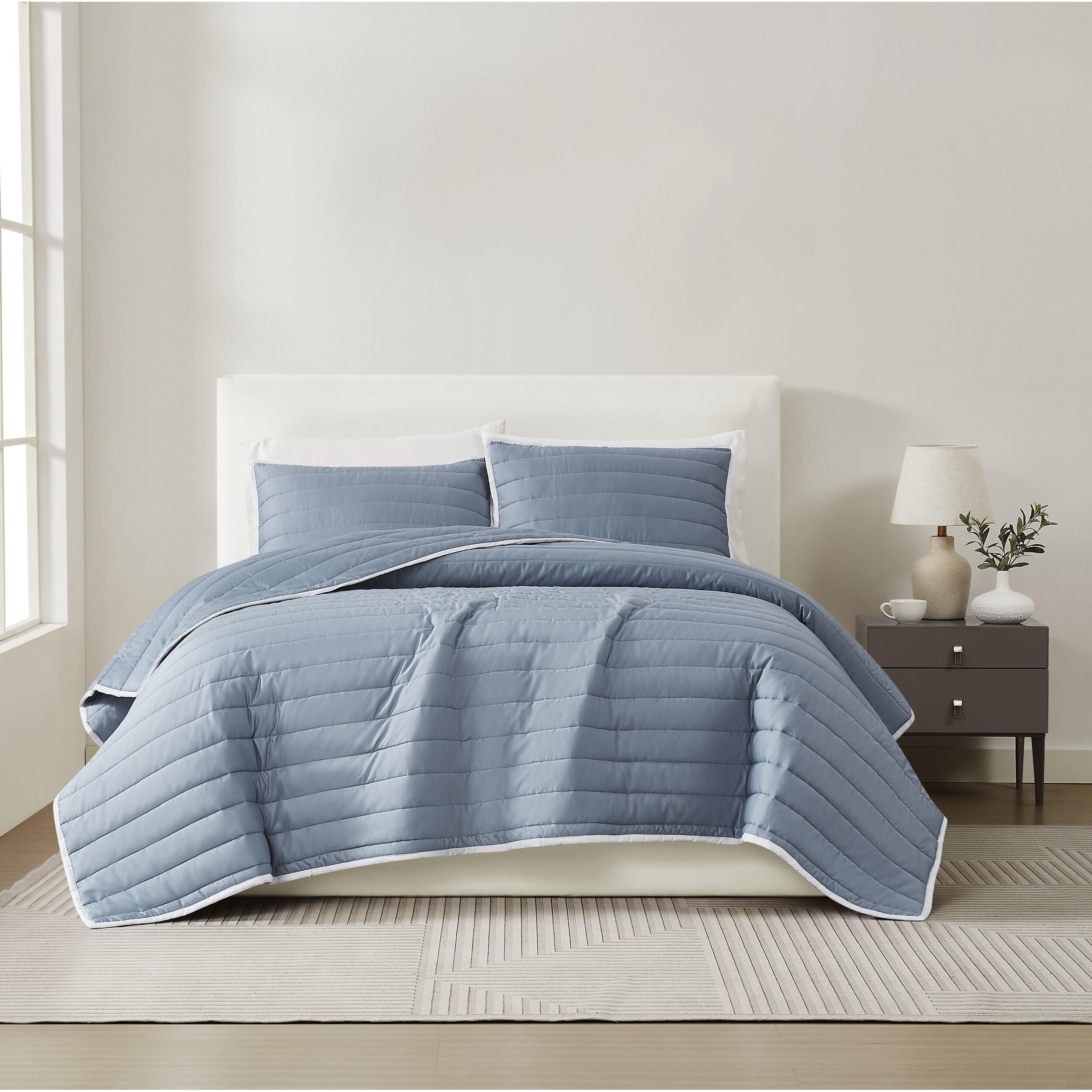 Click here for Christian Siriano NY 3-Piece Full/Queen Quilt Set... prices